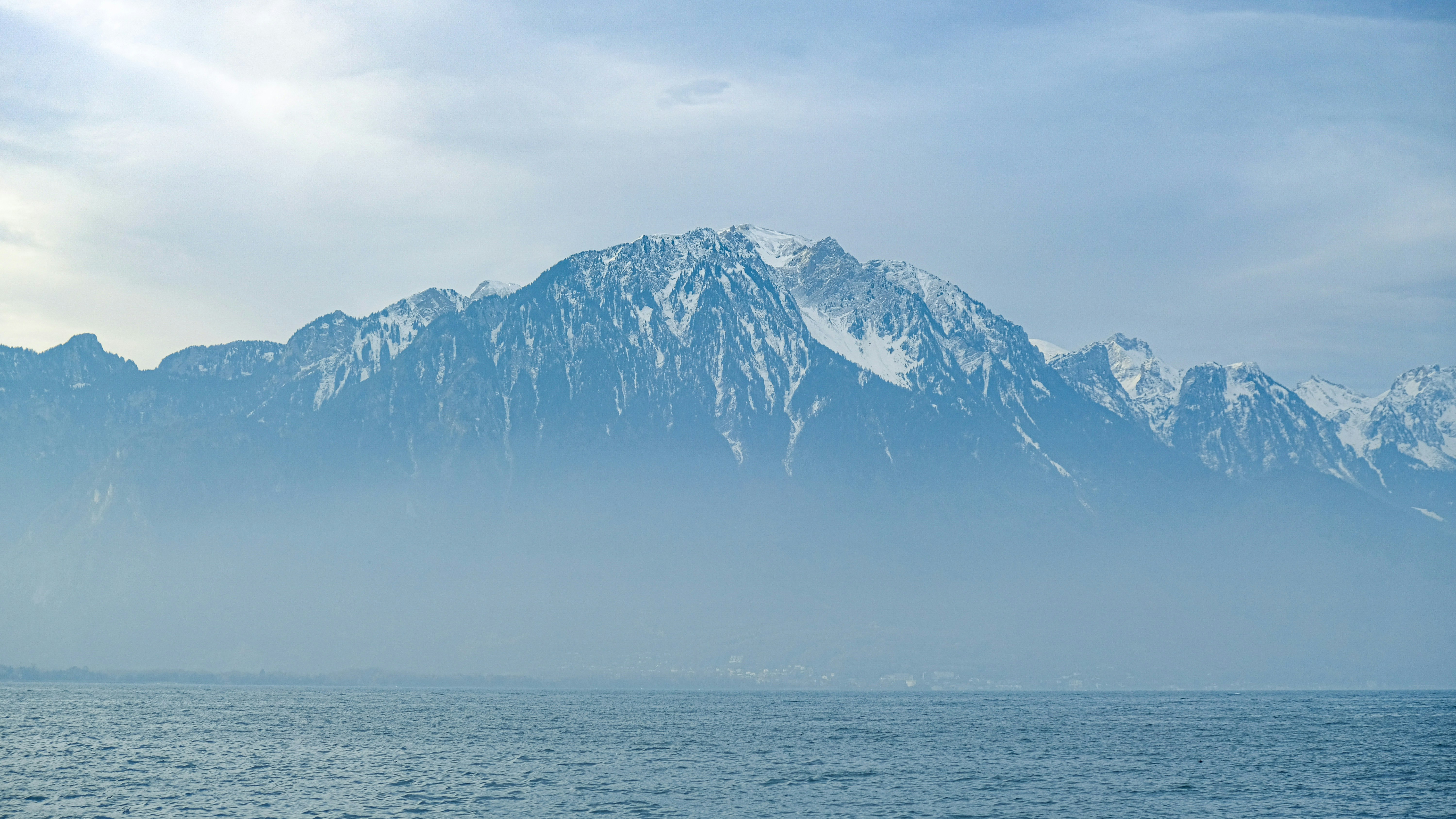 Photo by Francois  Hoang with Fujifilm X-T2