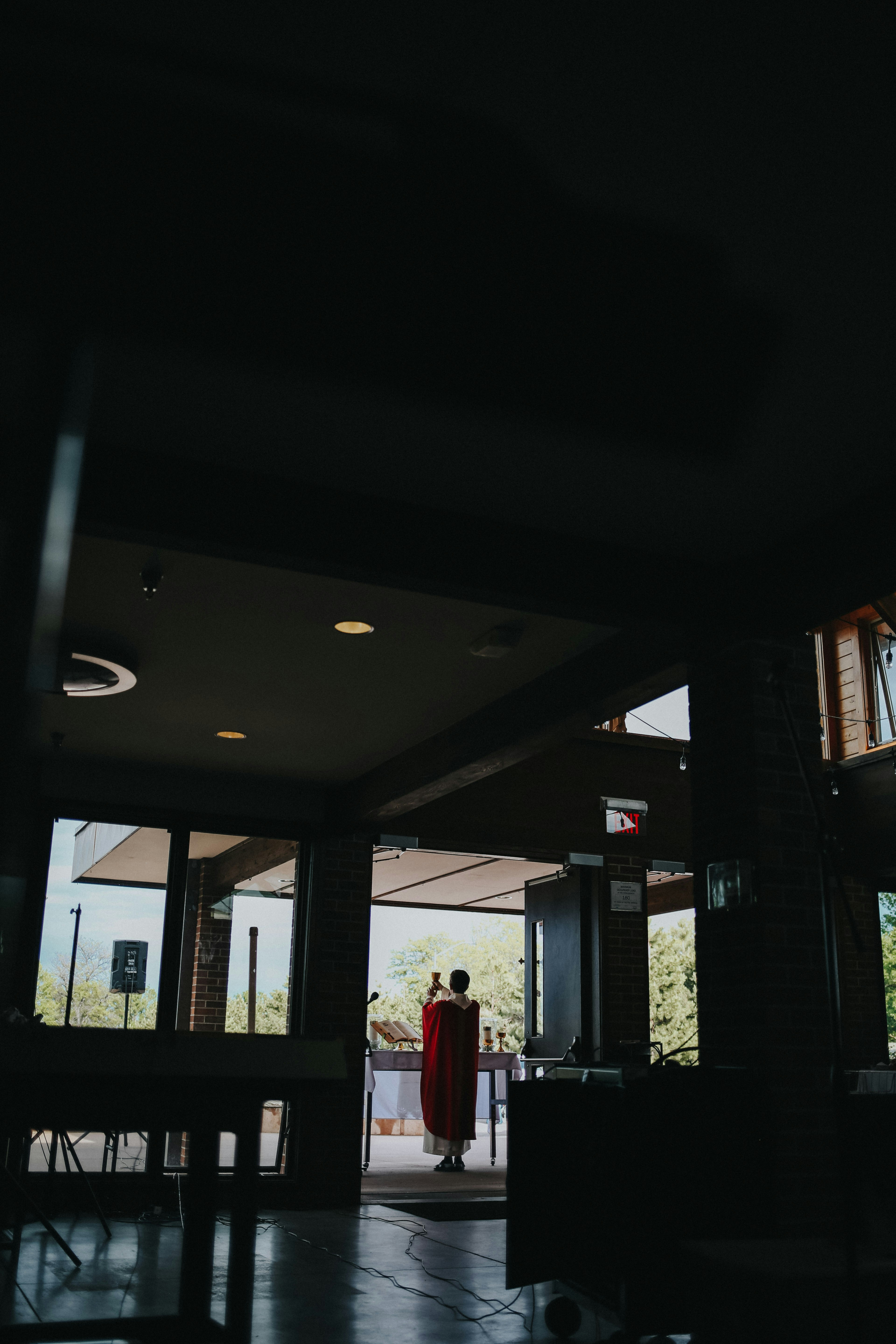 Tipping Pictures | Download Free Images on Unsplash