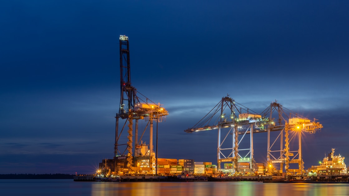 ÜNFLEX LIFT TRAILING PUR – HF: Engineering Excellence in Vertical ...