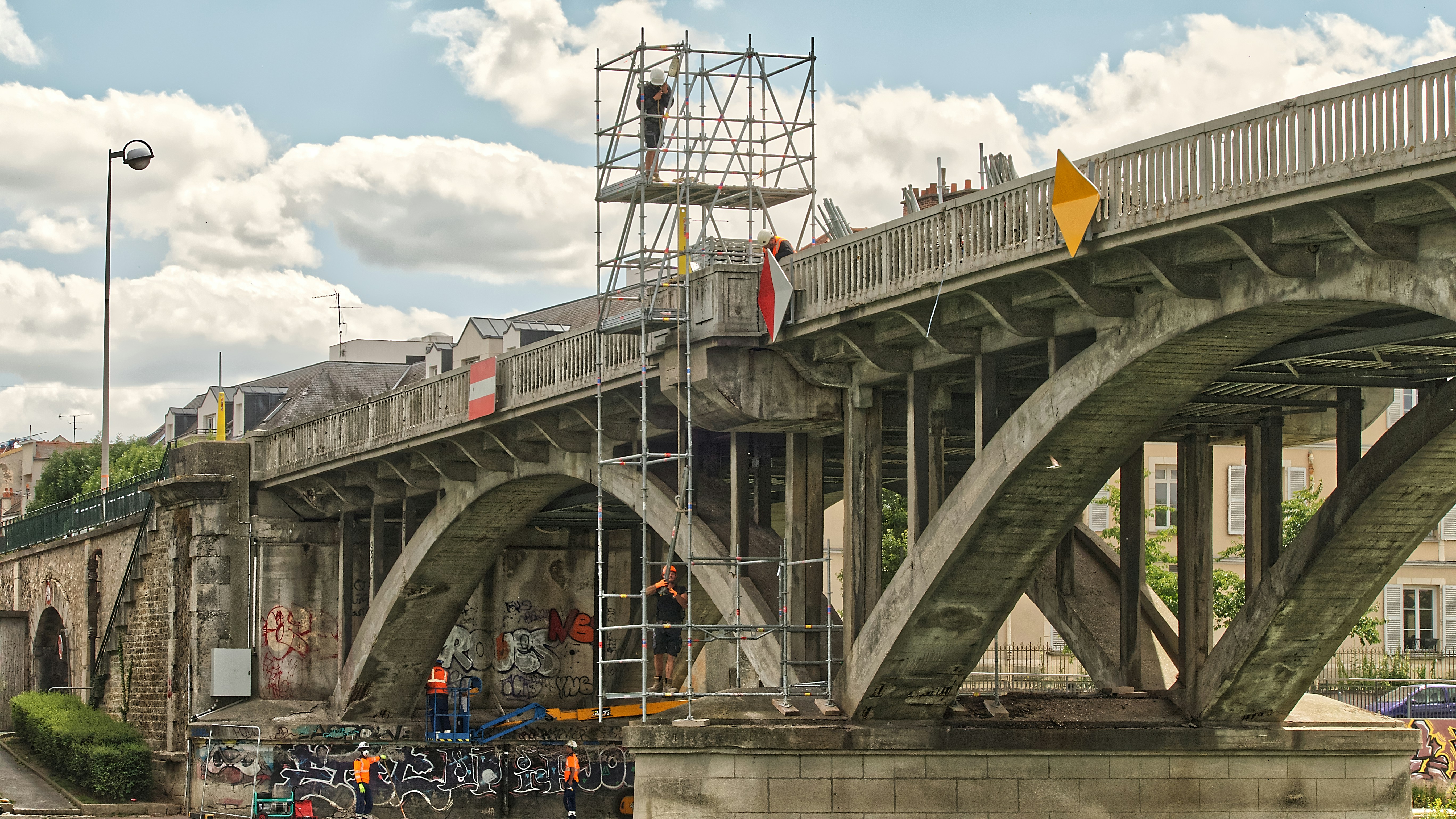 Maintenance du Pont Joffre.
