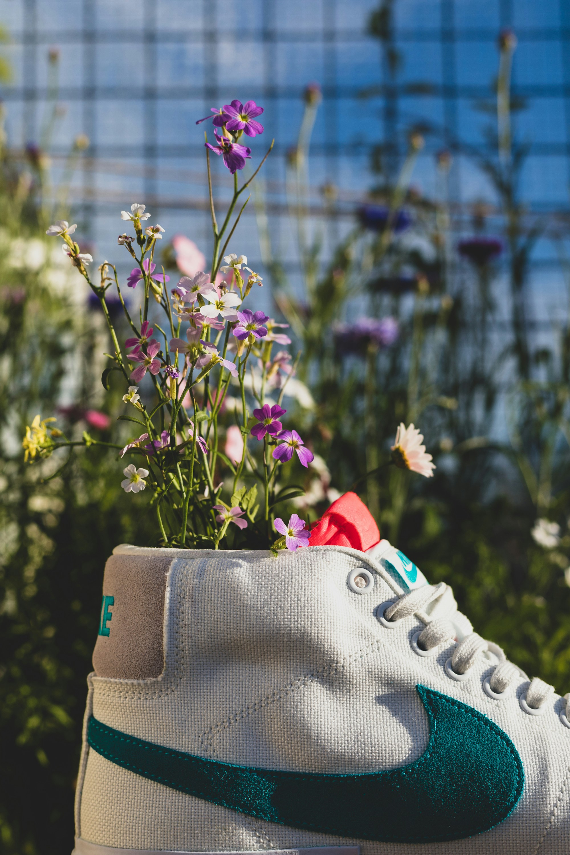 "Somewhere in the urban wild, the new kicks on the block stay fresh, surrounded by their natural habitat."

Photo series for the poster zine series by The Art of Ama, available on Amas Art Shop.
