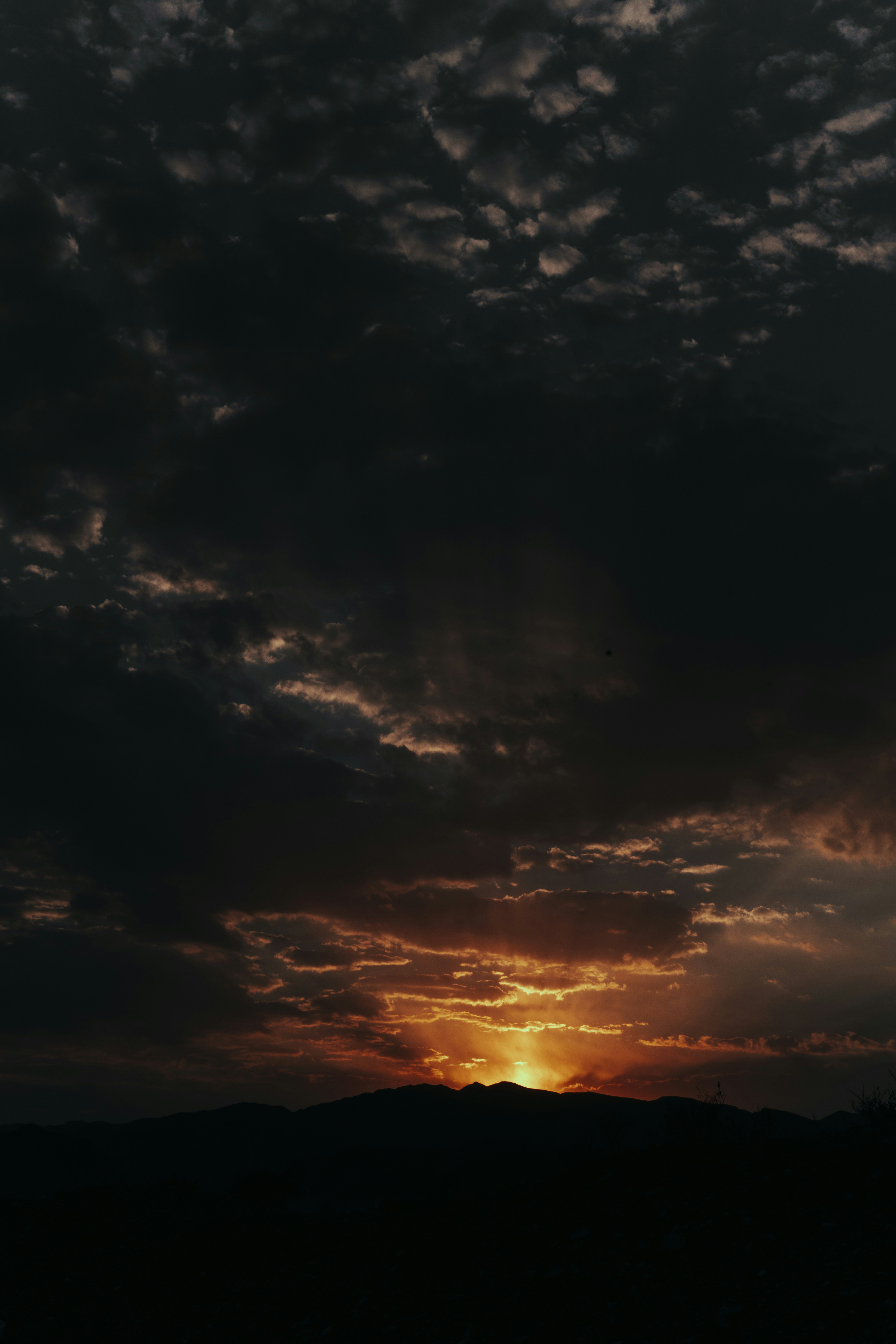 Horizon Ember: Sunset Ignites the Quiet Ridge