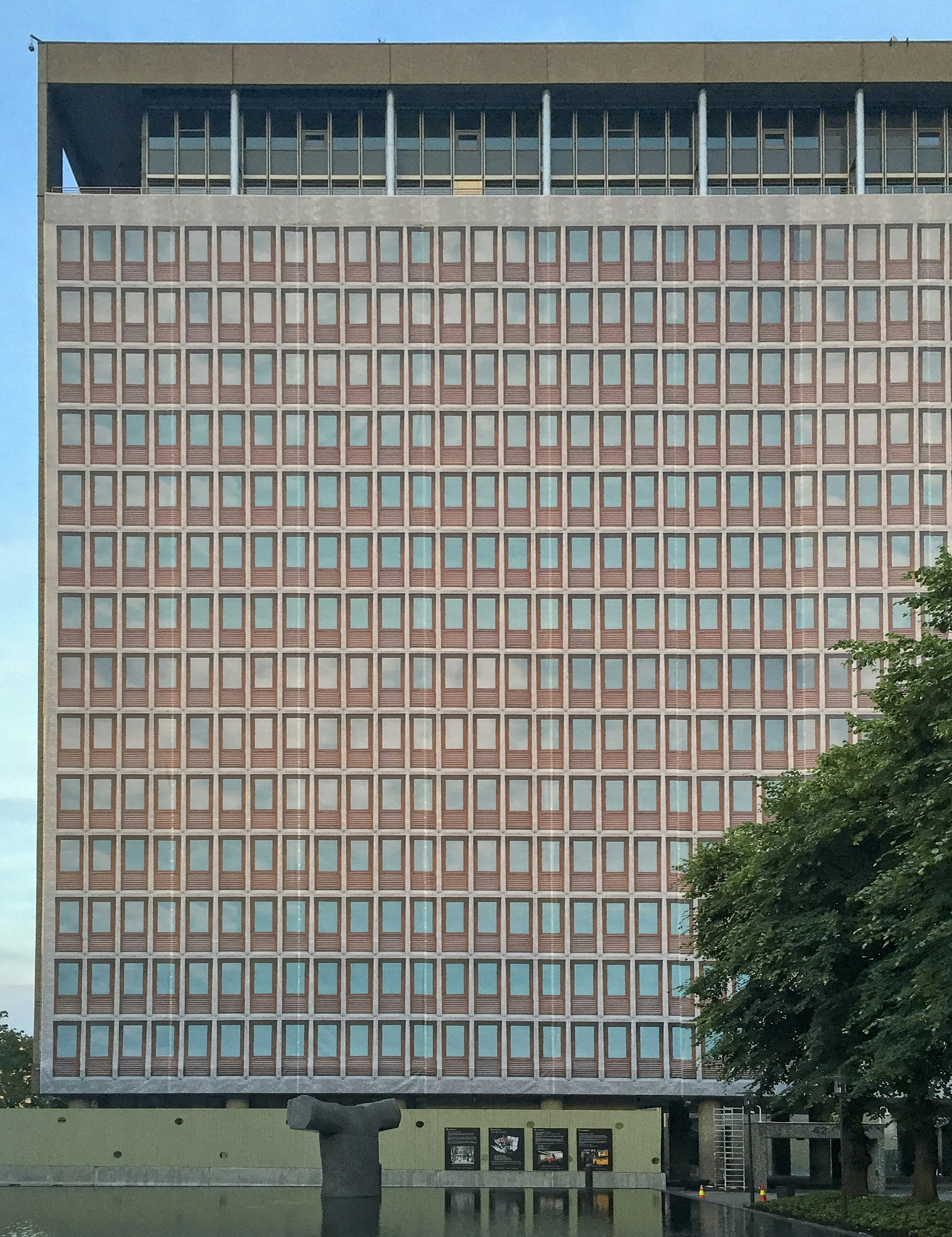 Gridlines in the Sun: The Repeating Window Facade of a City Block
