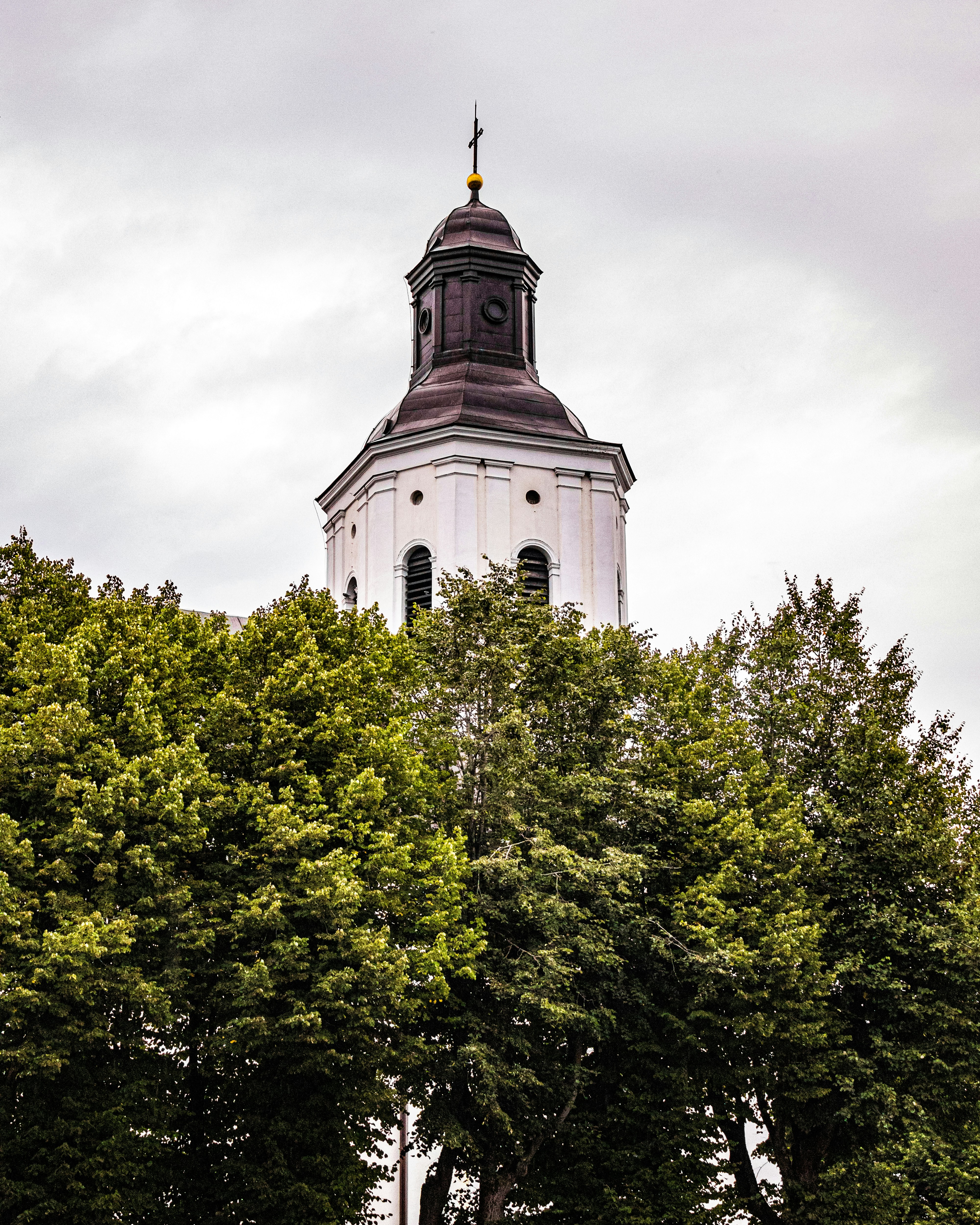 White concrete church under white clouds during daytime photo – Free Lithuania Image on Unsplash