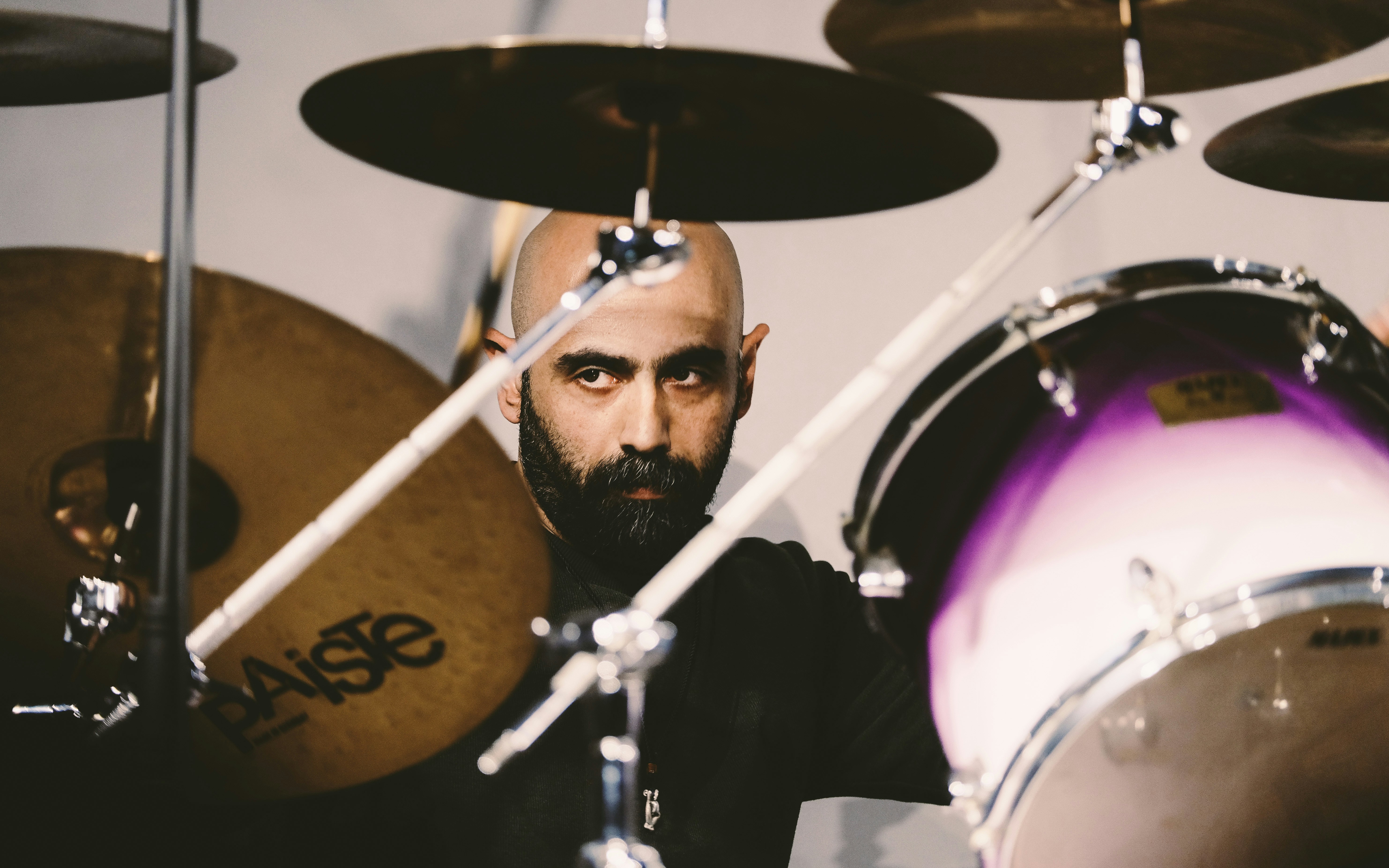Rhythmic Focus in Motion