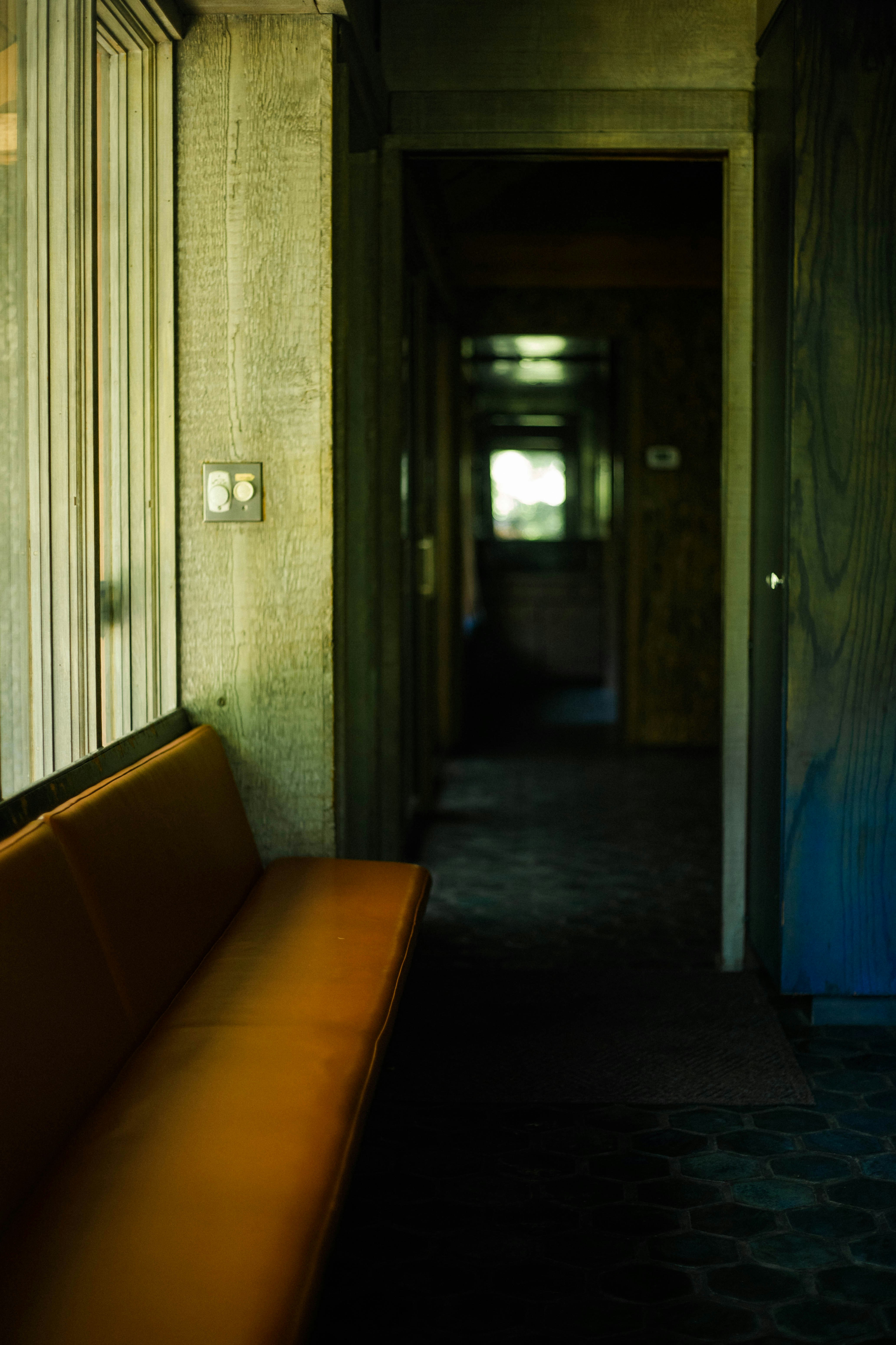 Echoes of Minimalism: A Serene Passage