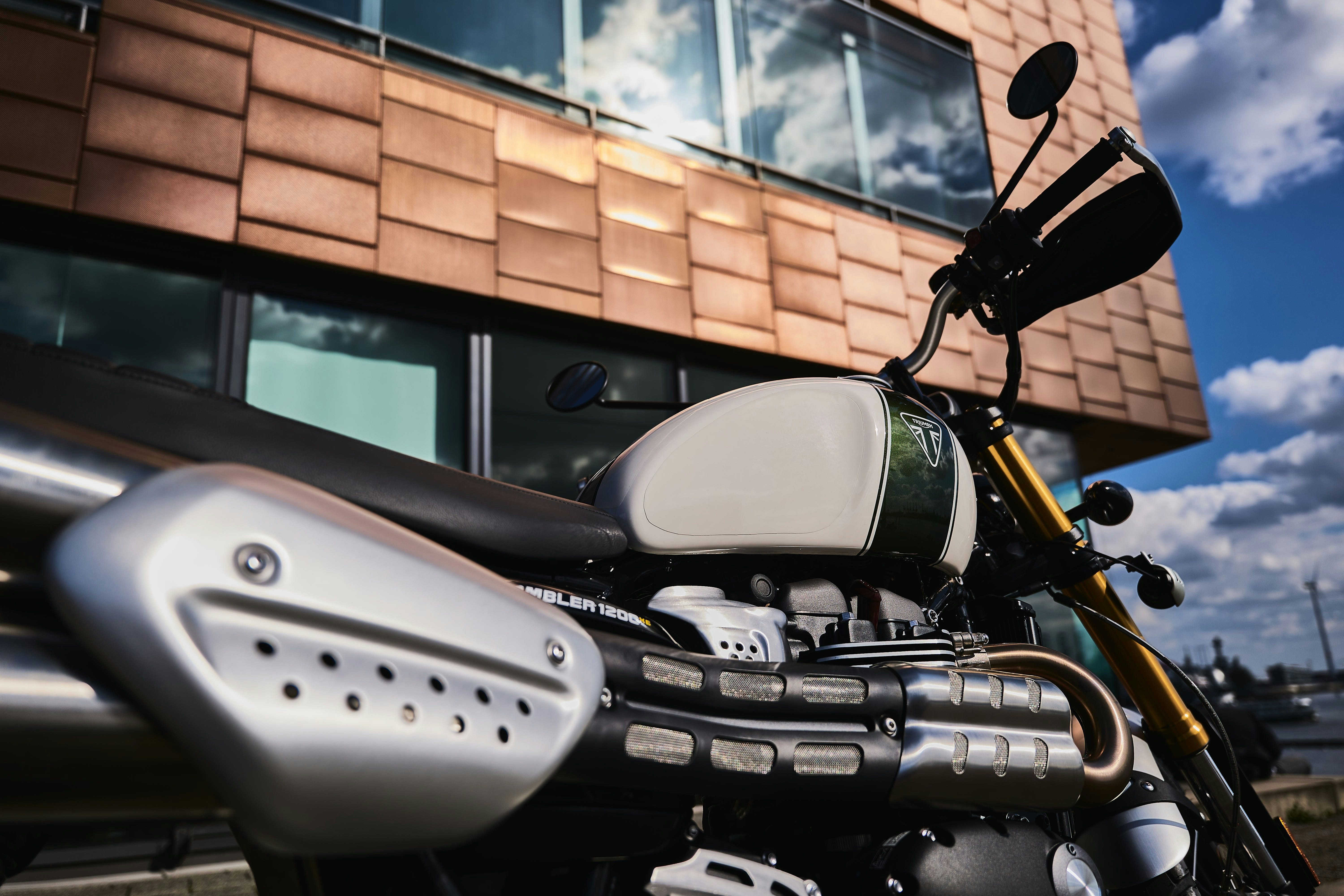 Black and silver cruiser motorcycle photo – Free Triumph motorcycle ...