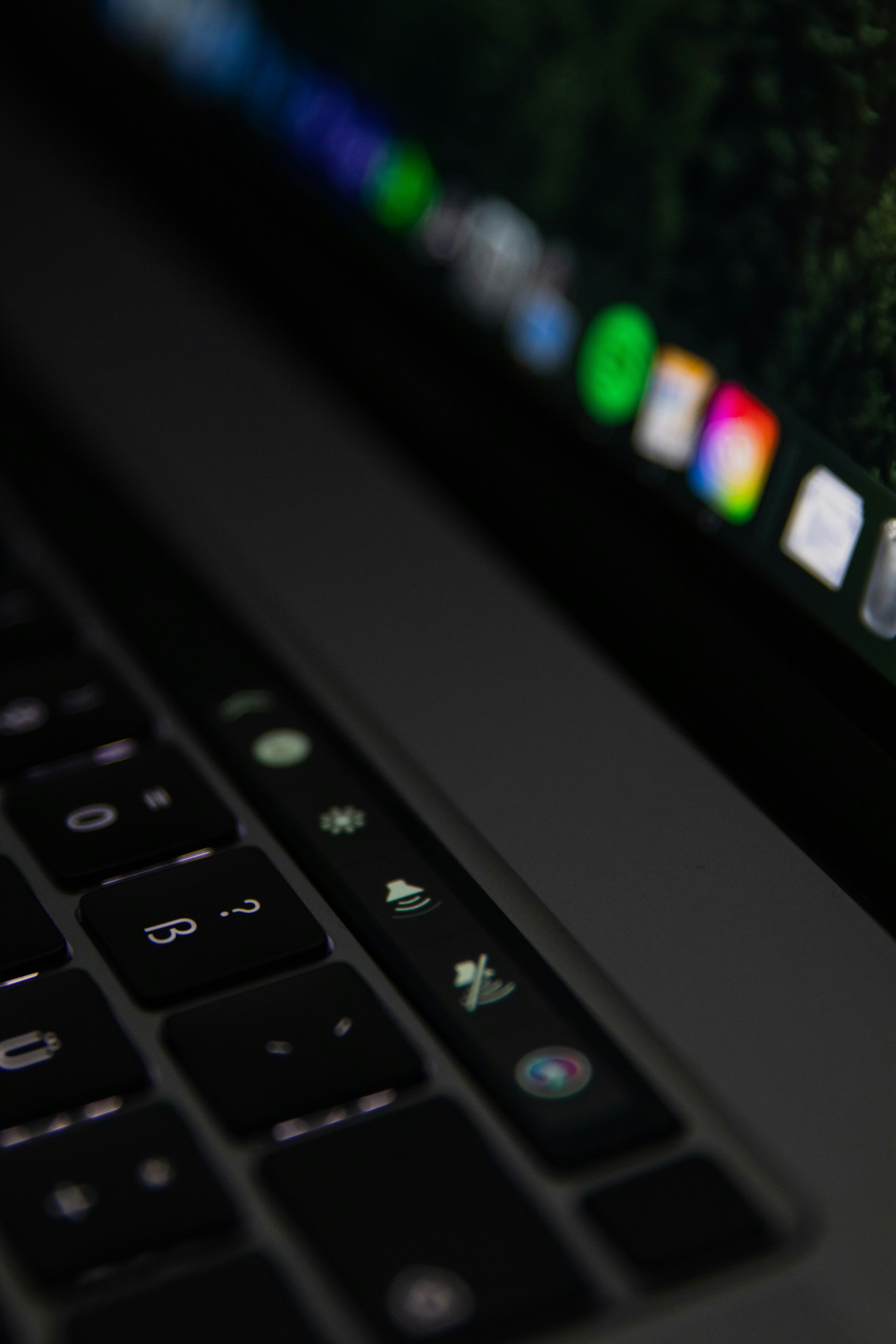 Black and gray laptop computer photo – Free Keyboard Image on Unsplash