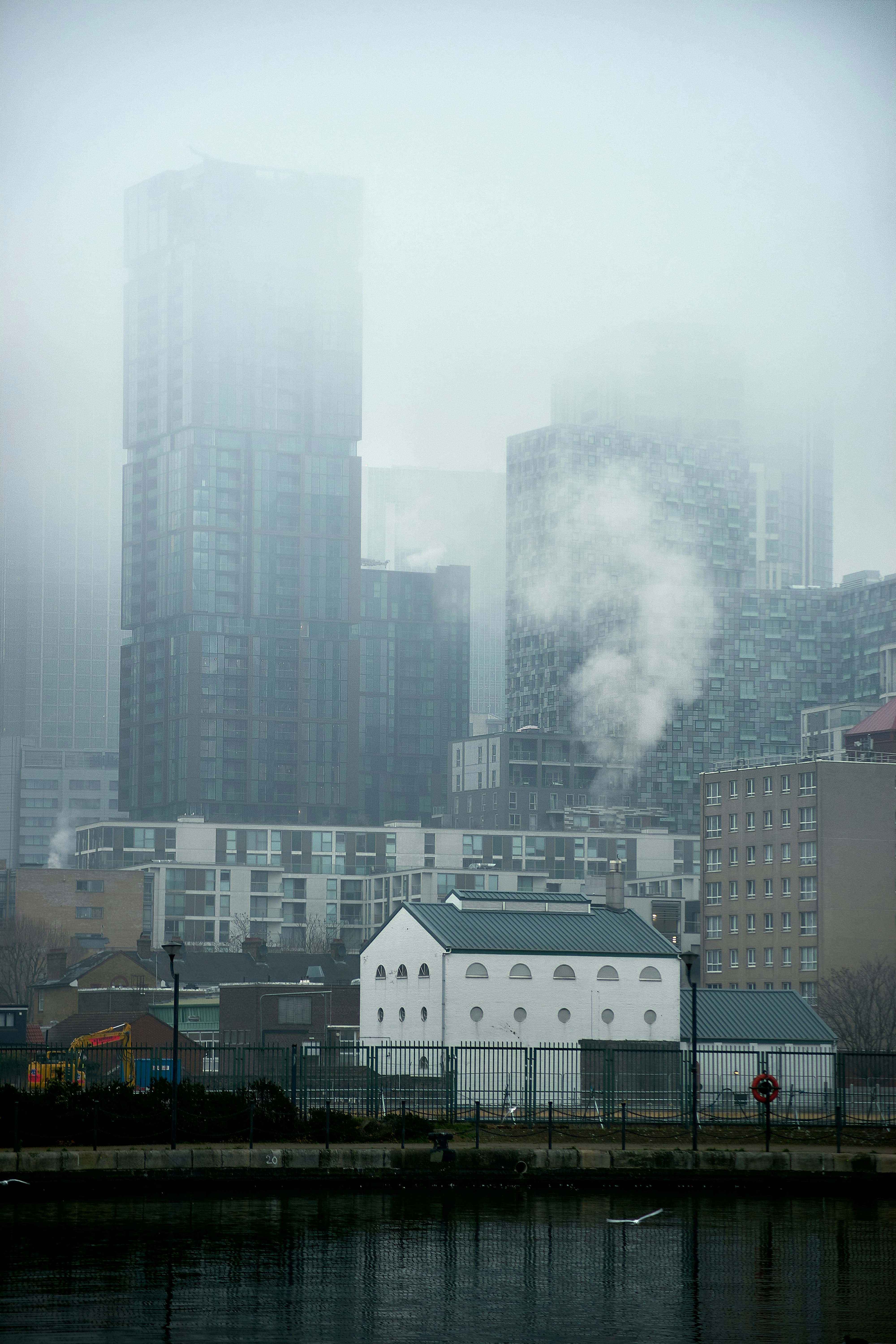 London Fog Pictures | Download Free Images on Unsplash