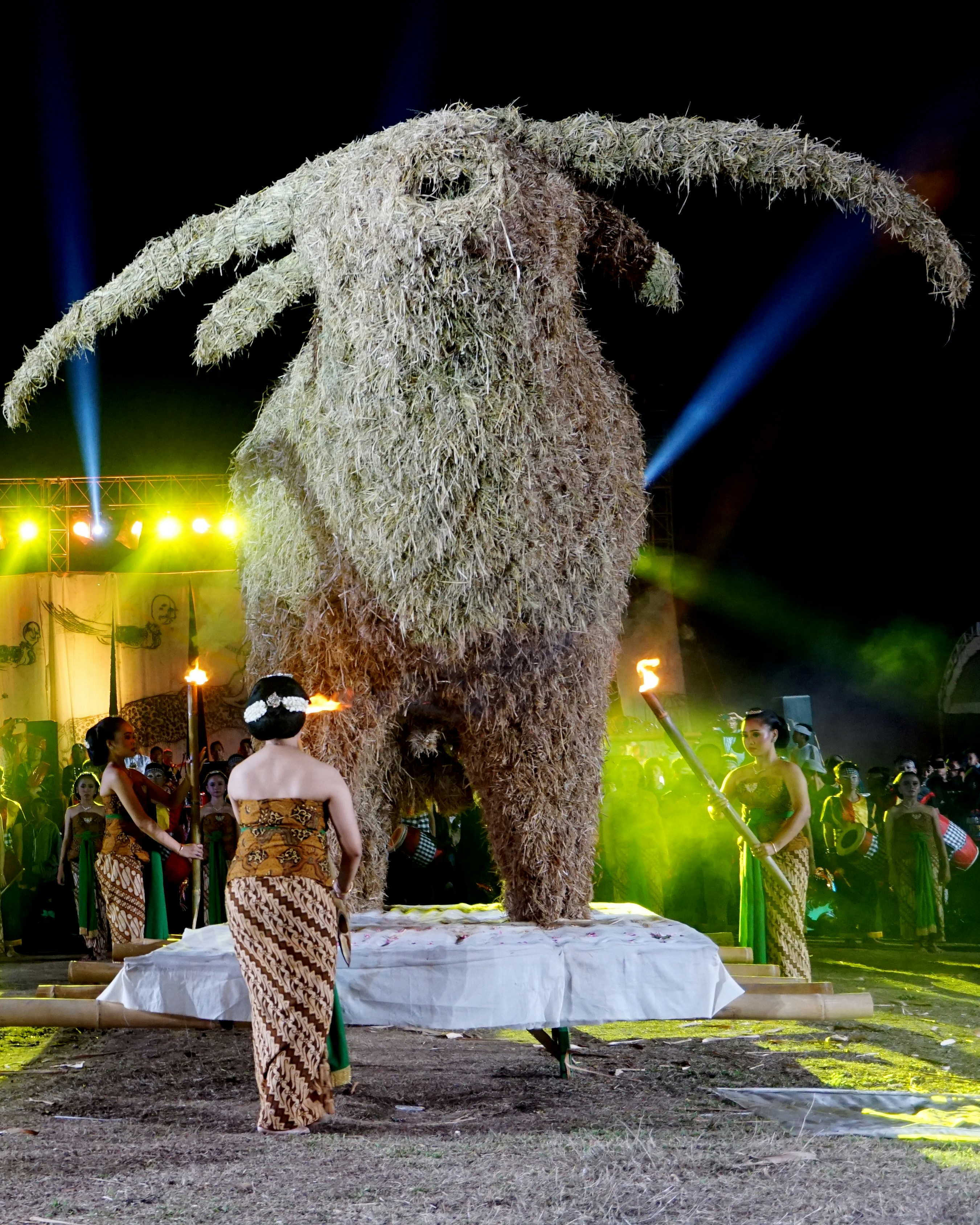 Giant Troupe of Straw: A Ritual at Night with Firelit Dancers