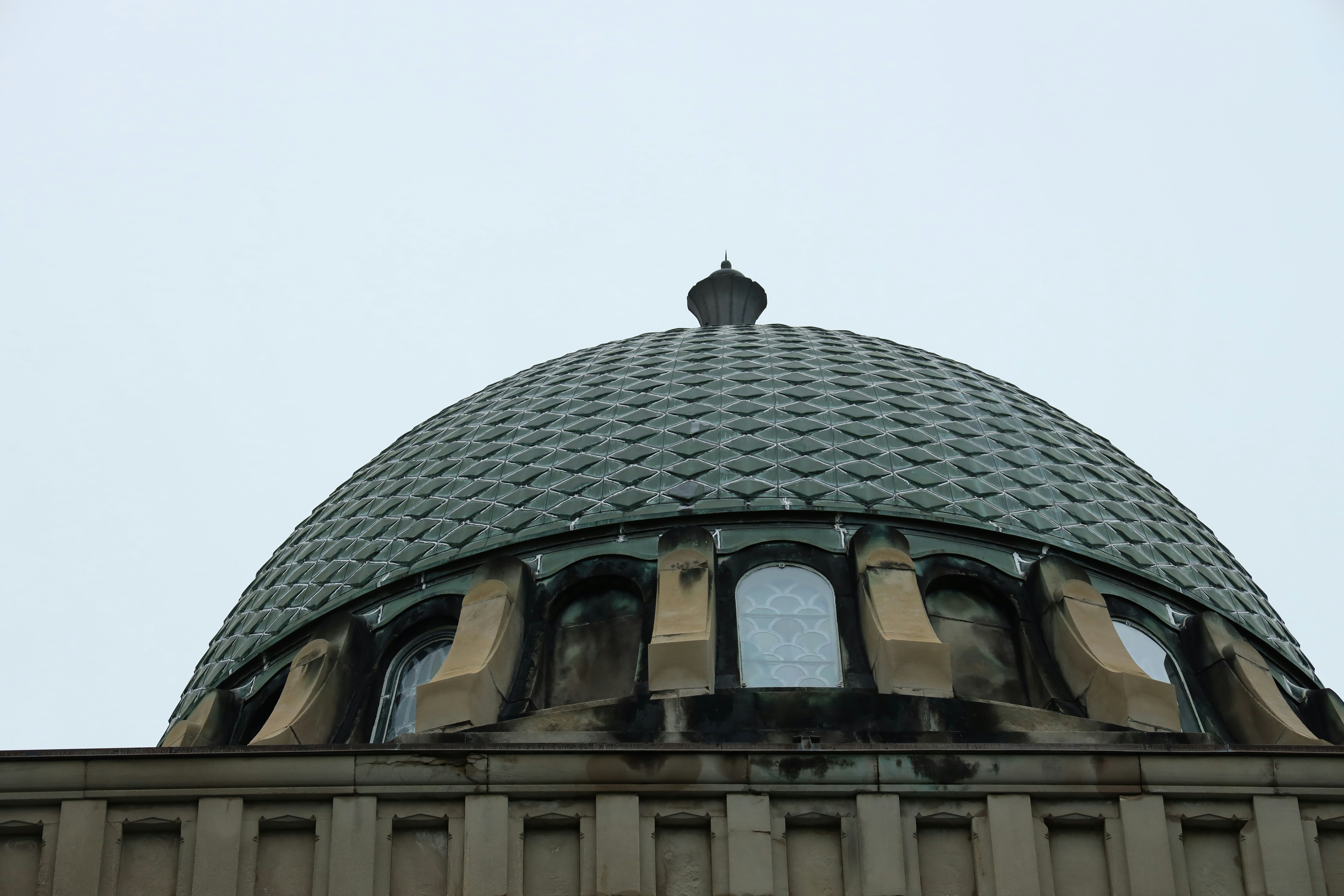 The Dome at Dawn: A Close-Up of Architectural Rhythm