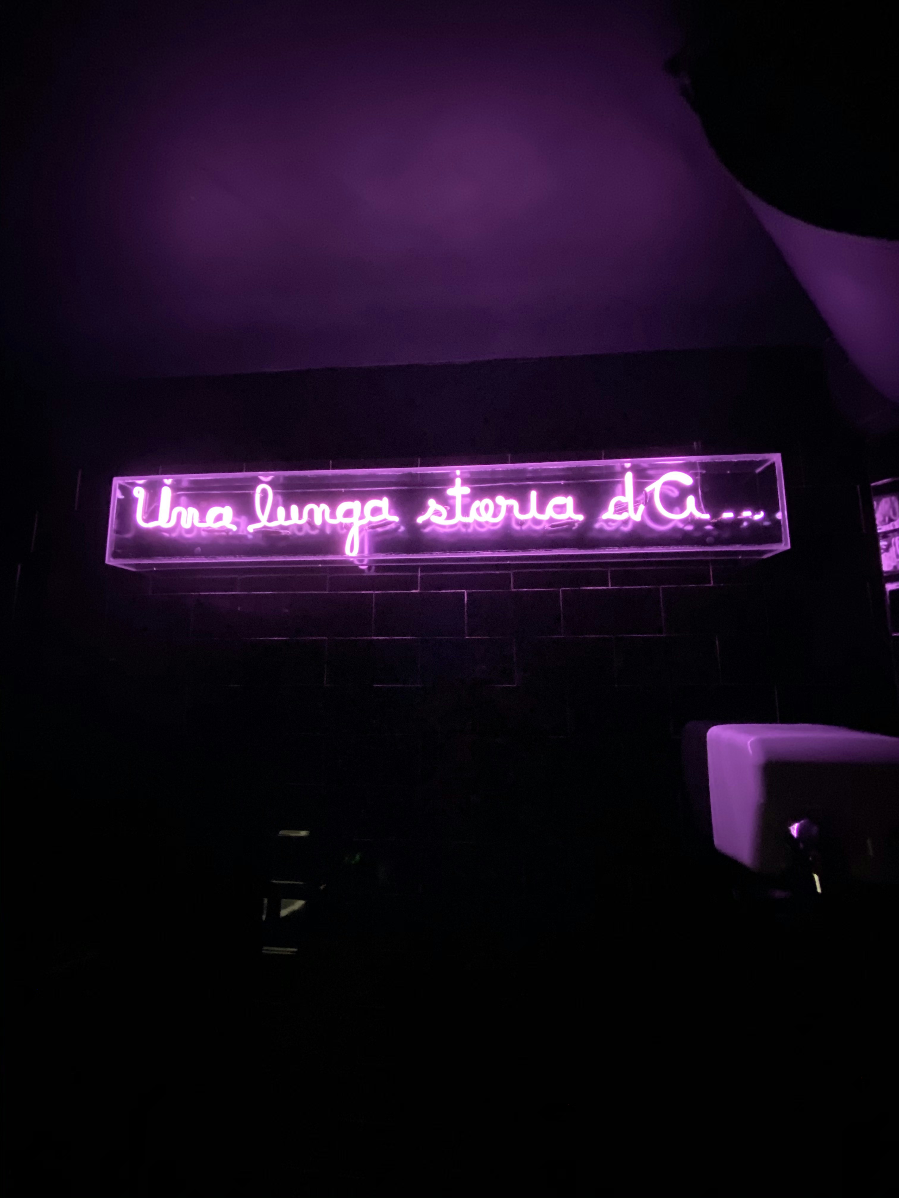 Signalisation lumineuse LED rouge et blanche photo – Image gratuite de ...