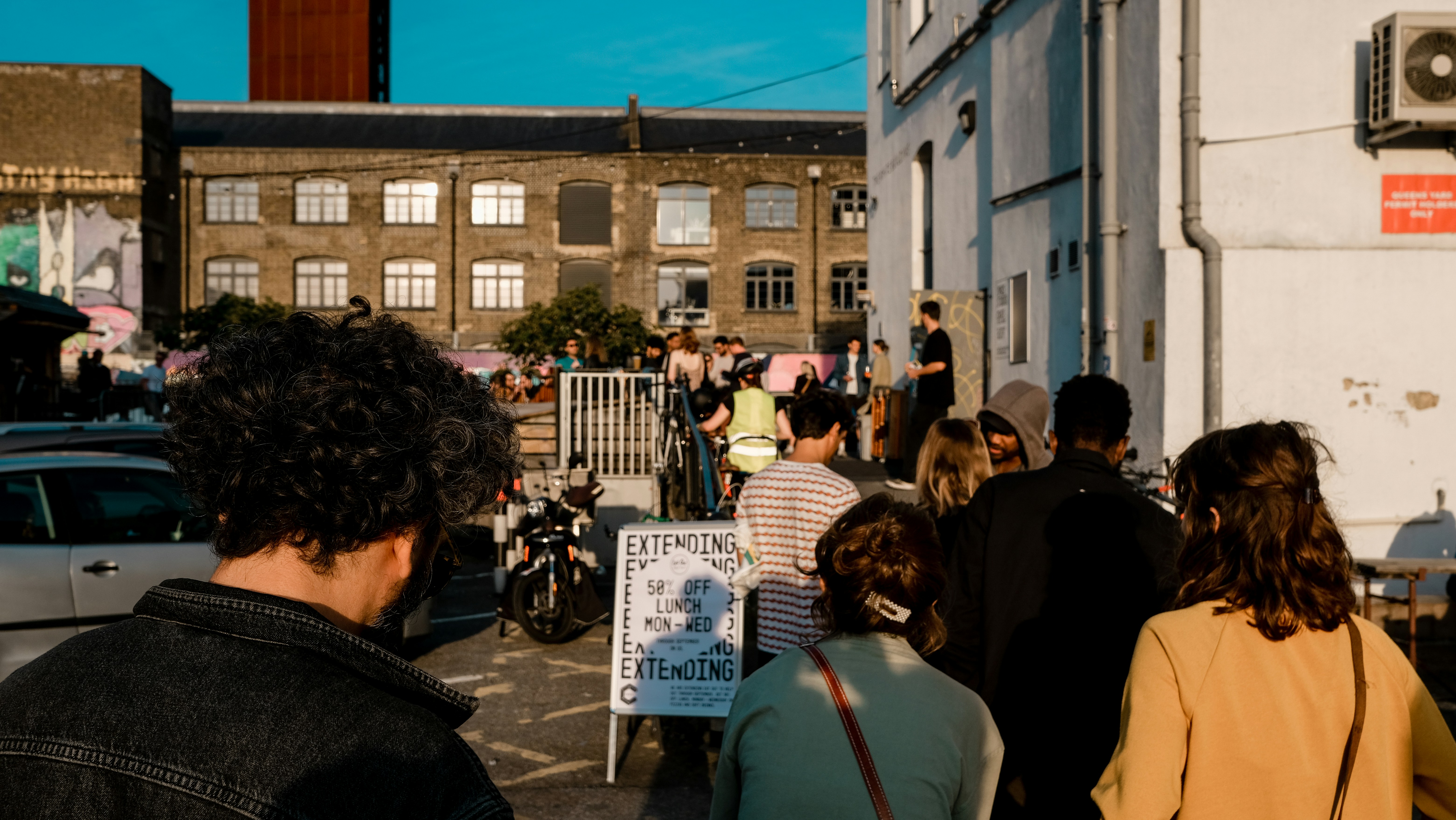 Queue Pictures [HQ] | Download Free Images on Unsplash