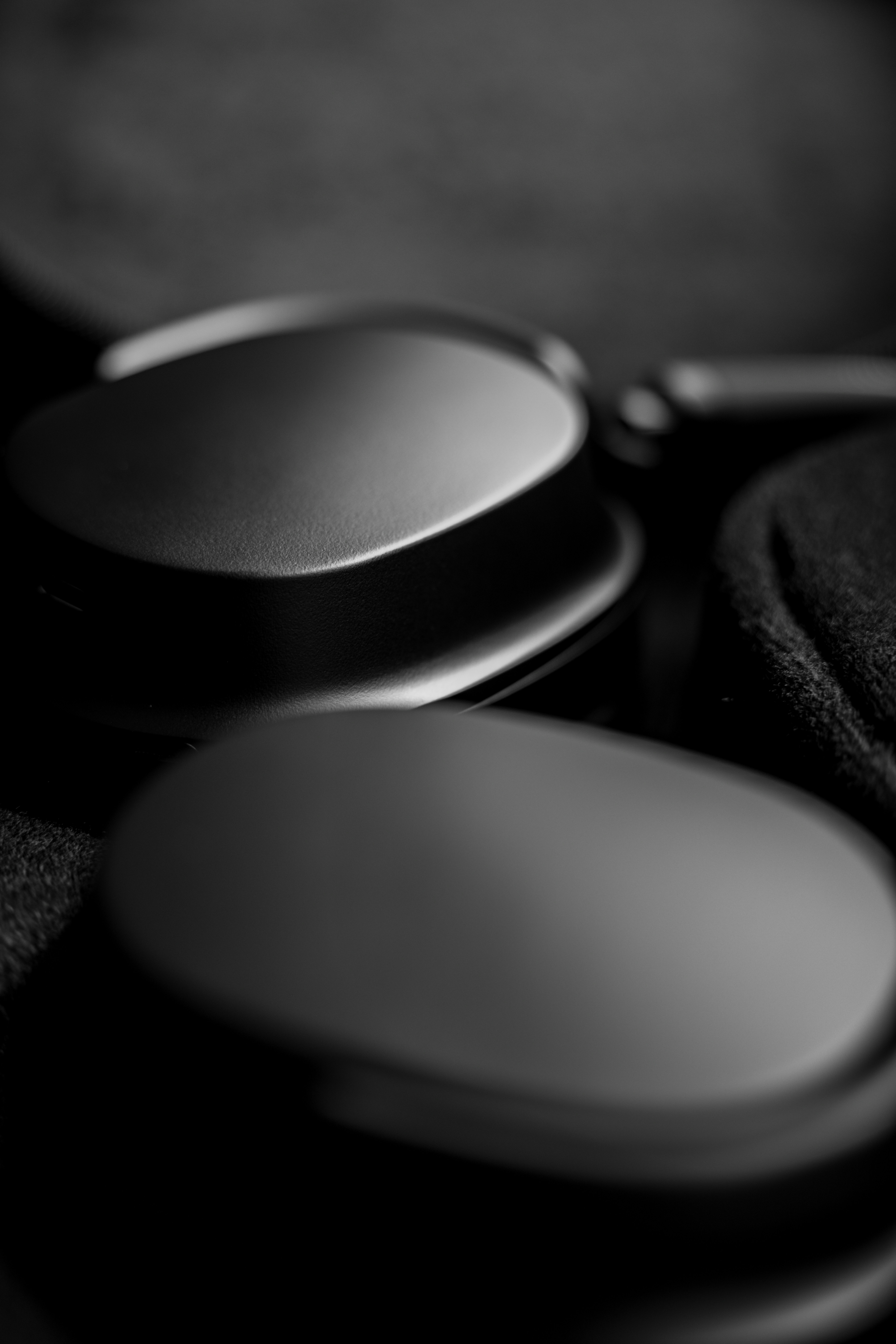 Cadre rond noir et blanc photo – Photo Gris Gratuite sur Unsplash