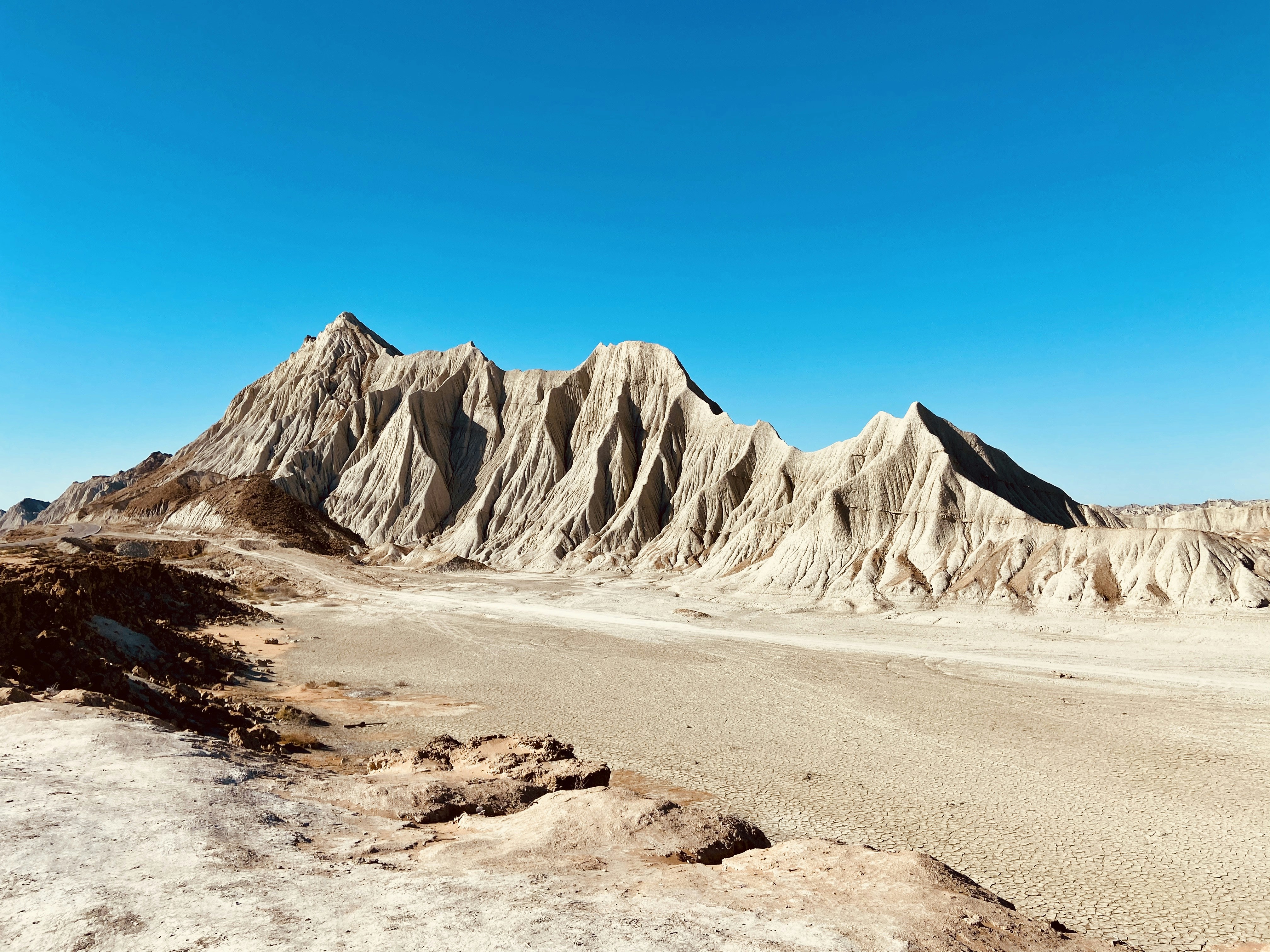 Gray rocky mountain under blue sky during daytime photo – Free Chabahar ...