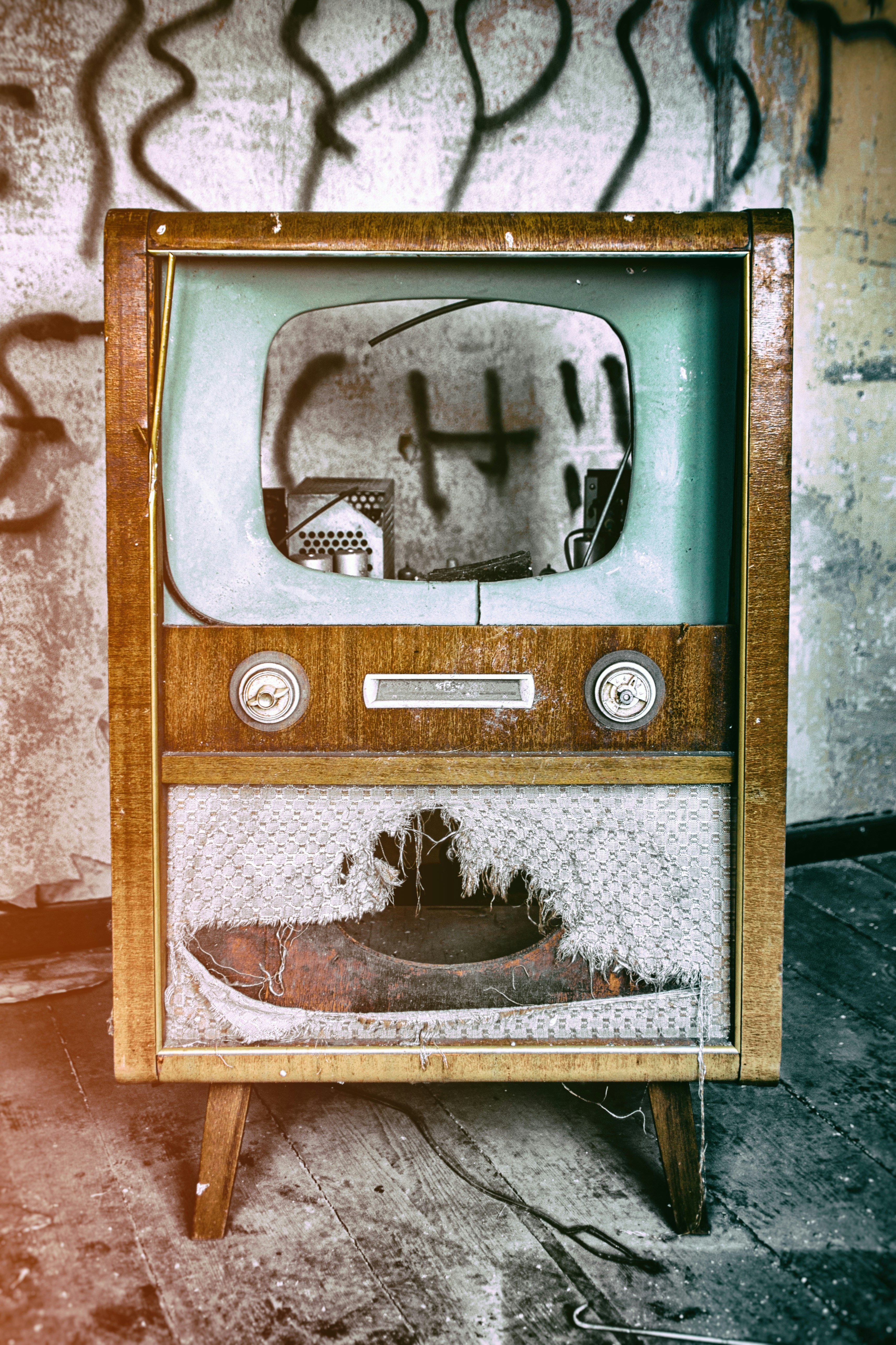 A Post In the Machine. - Tim Goodman / Bastard Machine