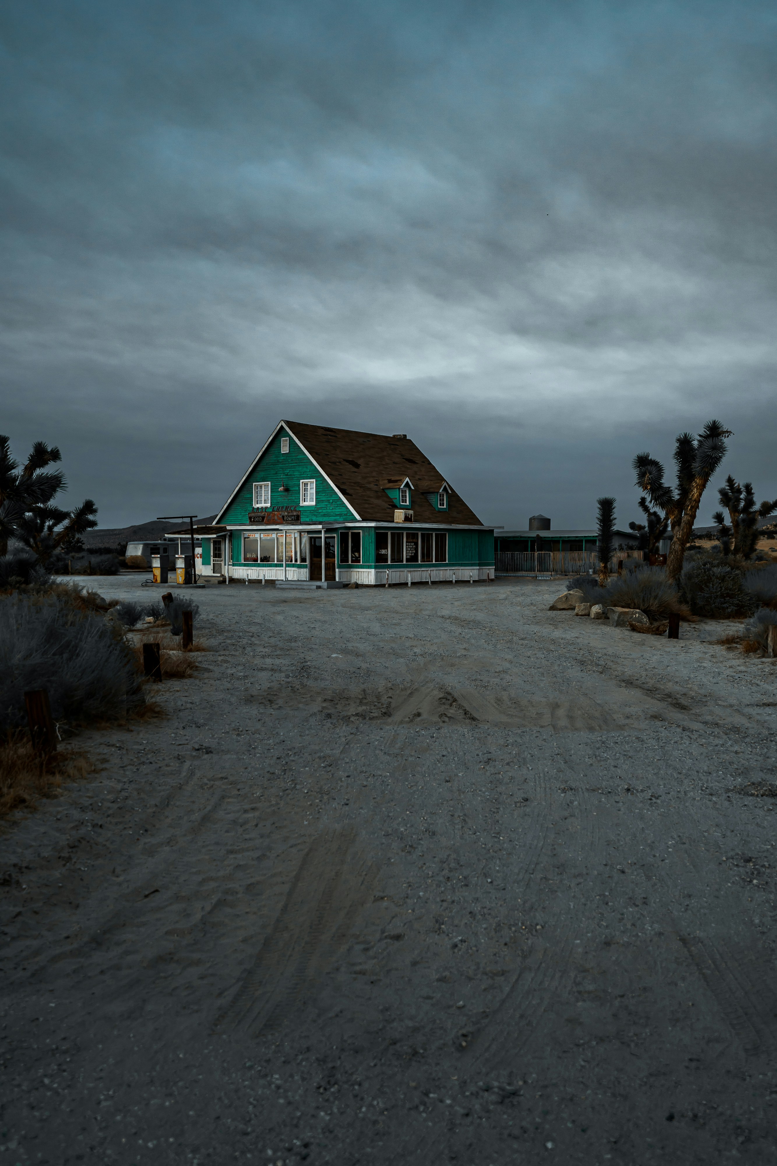 The Solitary Retreat: A Green Haven Amidst the Desert