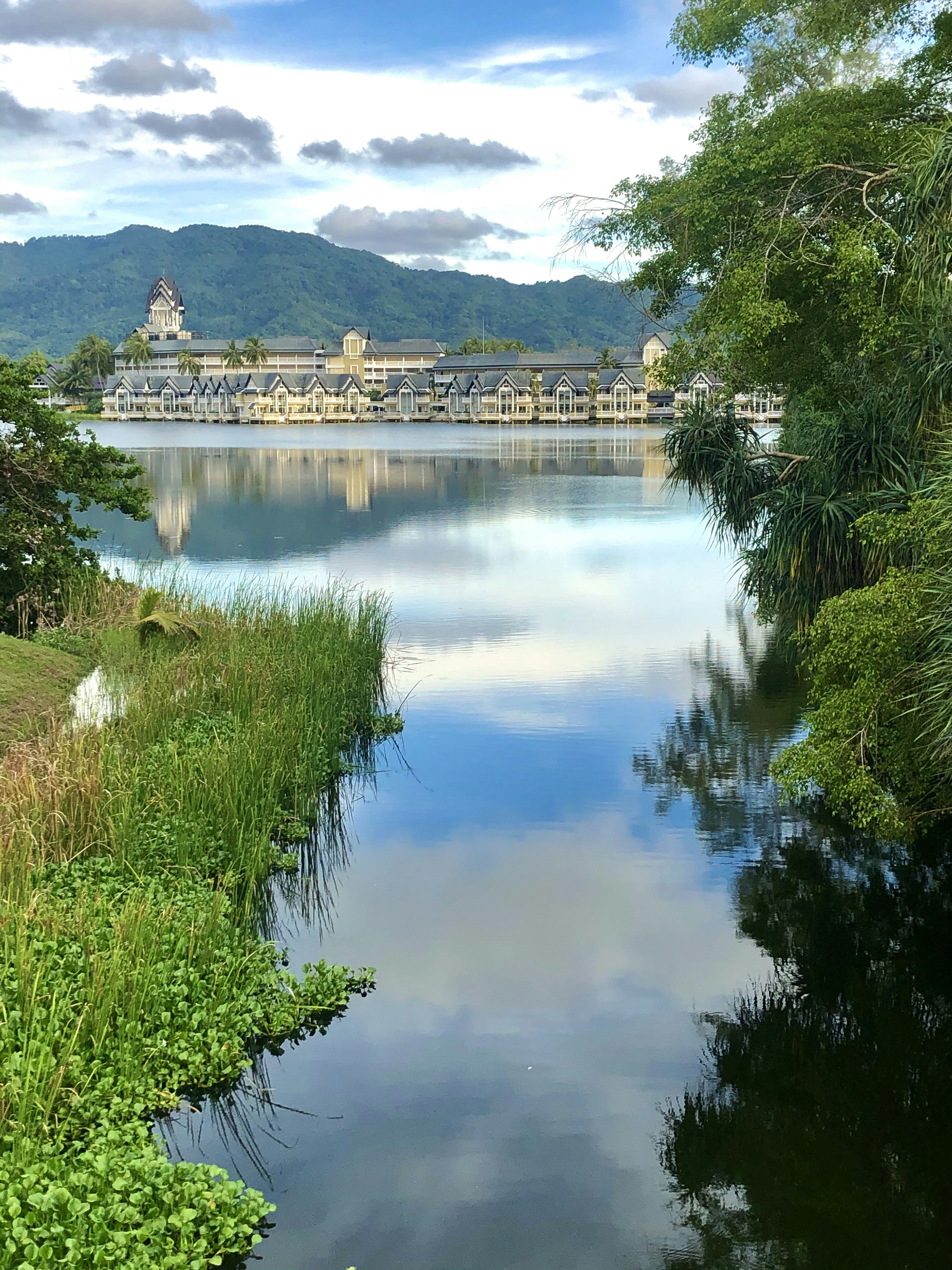 Reflections of Tranquility: A Lakeside Retreat