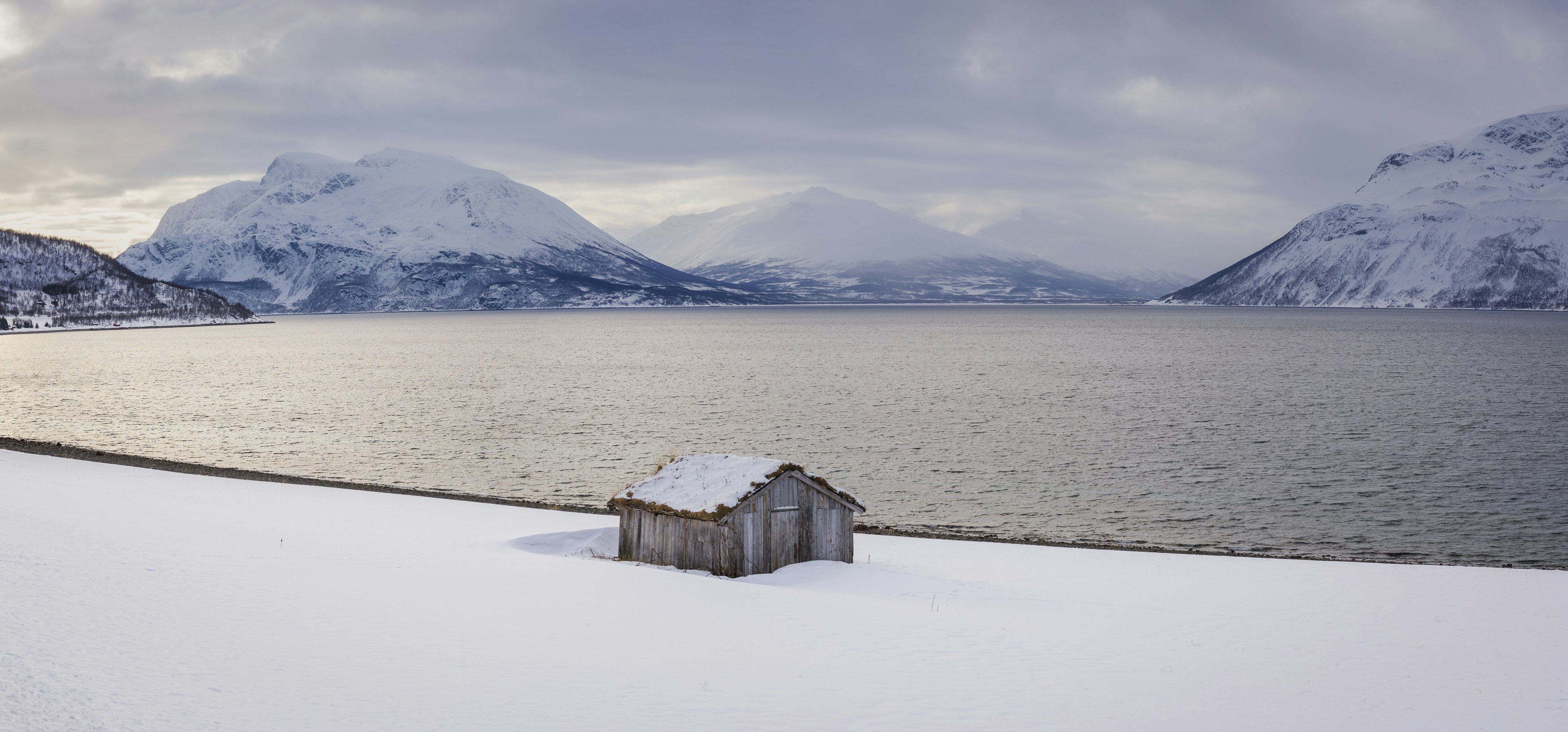 Snow Cabin Pictures | Download Free Images on Unsplash