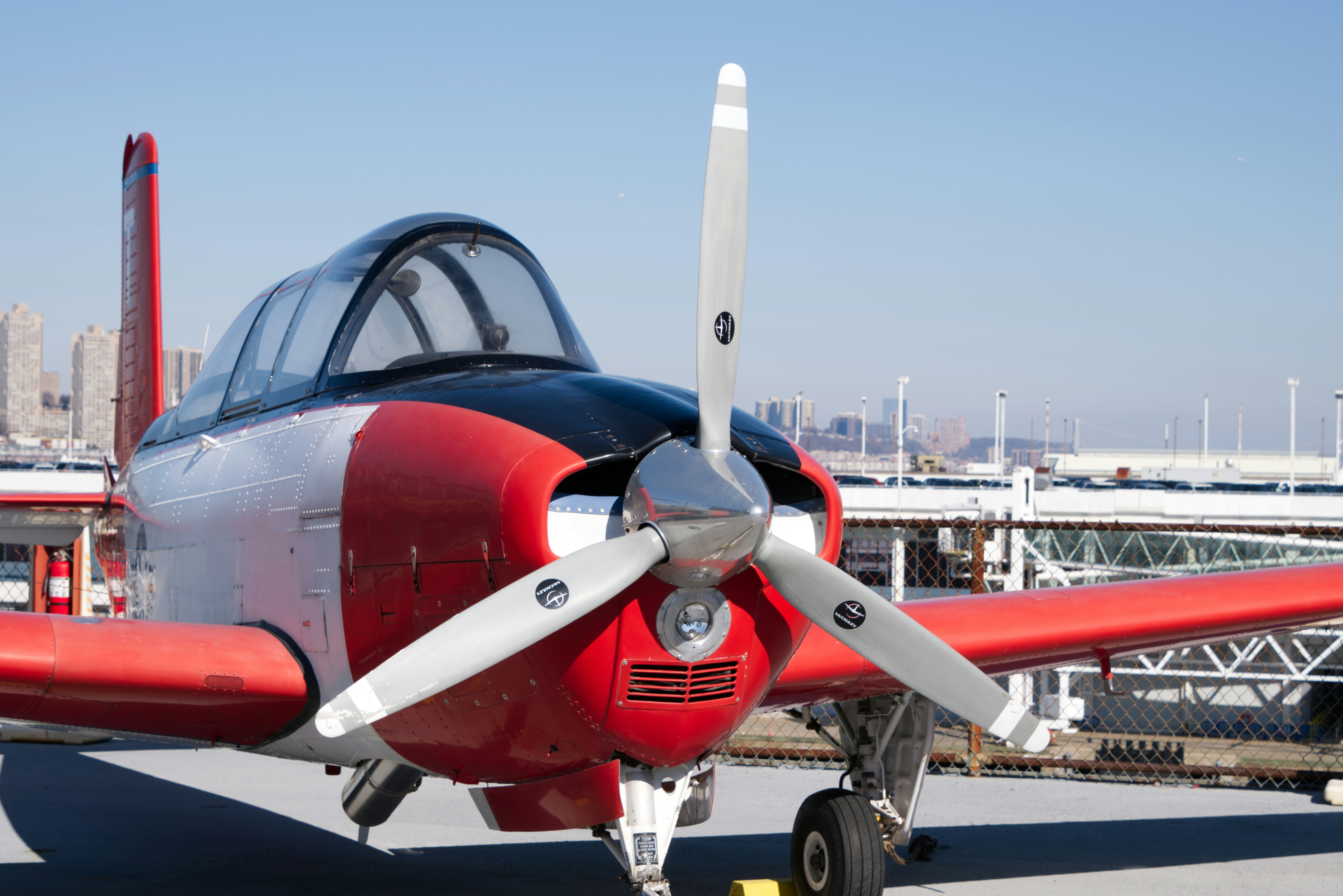 Red and white jet plane photo – Free Propeller Image on Unsplash