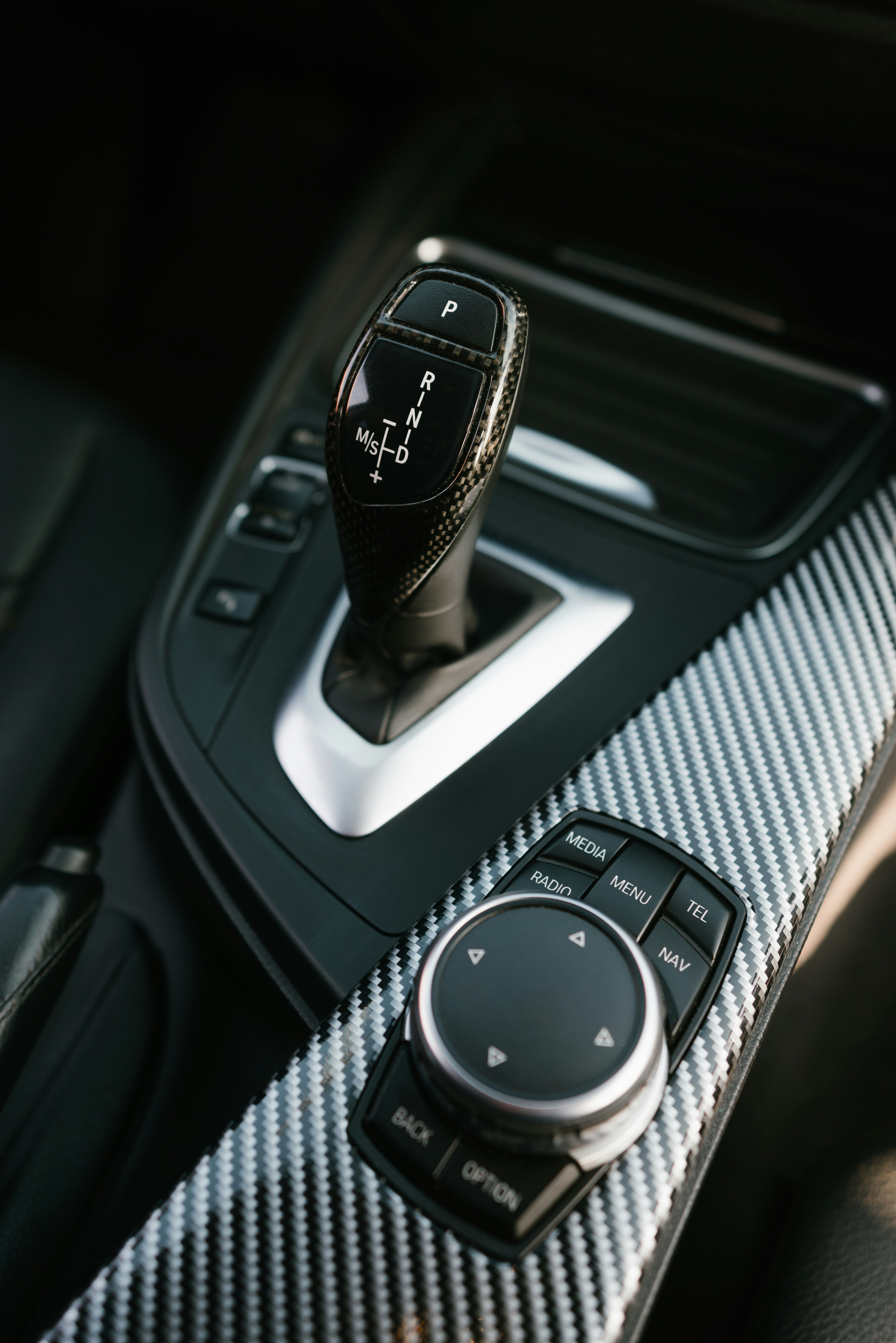 Black and silver gear shift lever photo – Free Grey Image on Unsplash