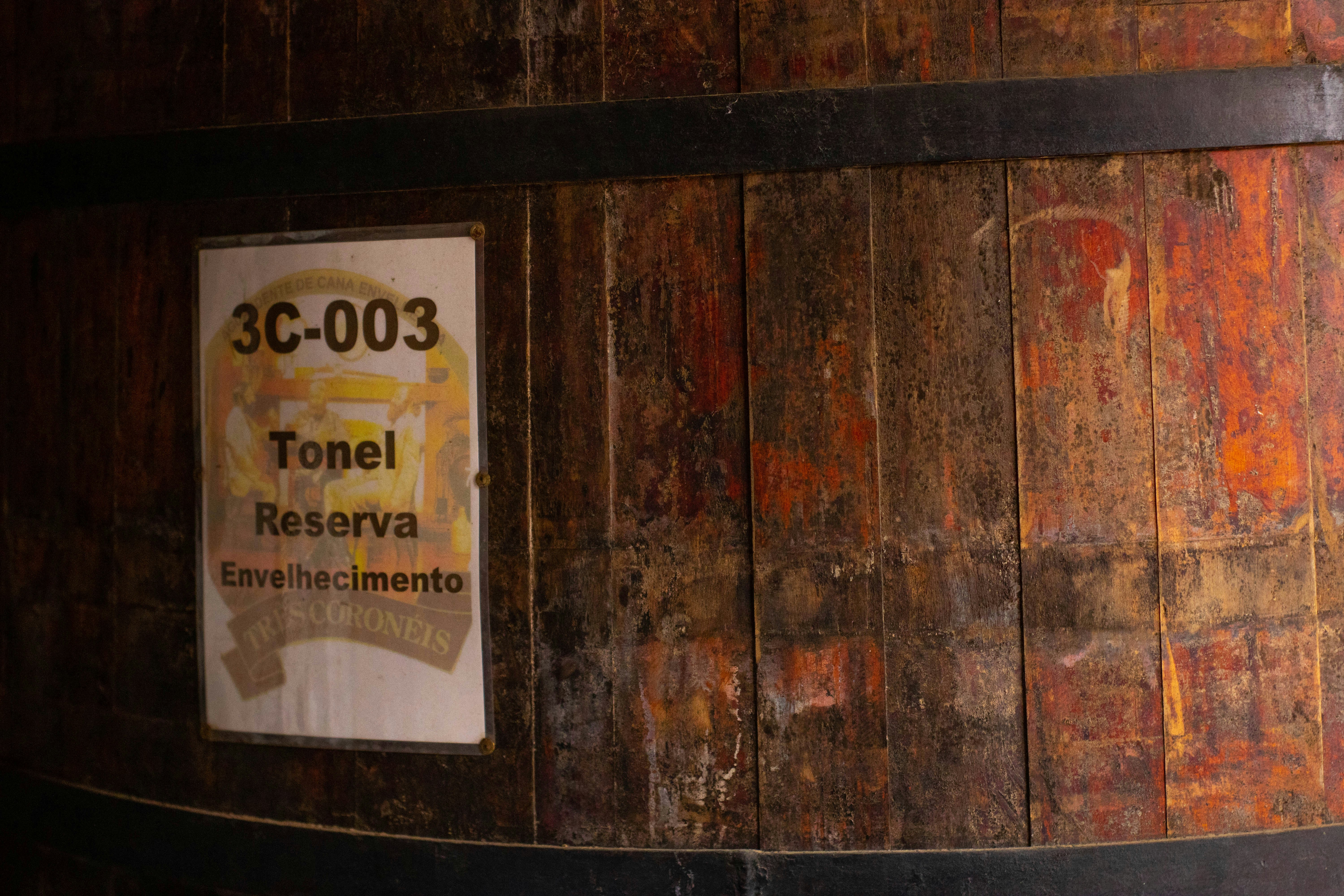 Weathered Oak Barrel Wall and the Tonel Reserva Sign