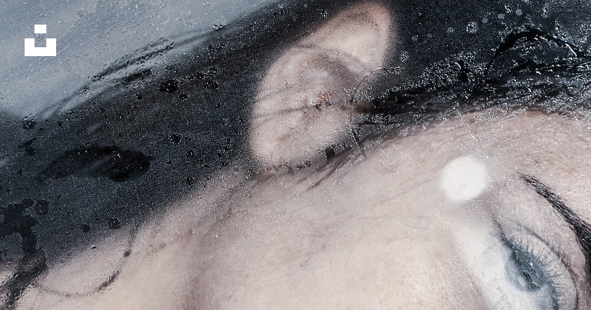 흰색과 검은 색 콧수염을 가진 남자 사진 Unsplash의 무료 아테네 이미지