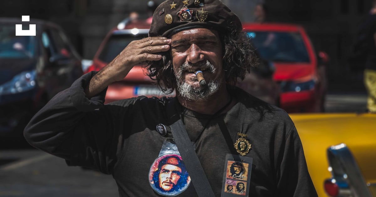Foto Hombre en uniforme de policia negro – Imagen Cuba gratis en Unsplash Foto Hombre en uniforme de policia negro – Imagen Cuba gratis en Unsplash
