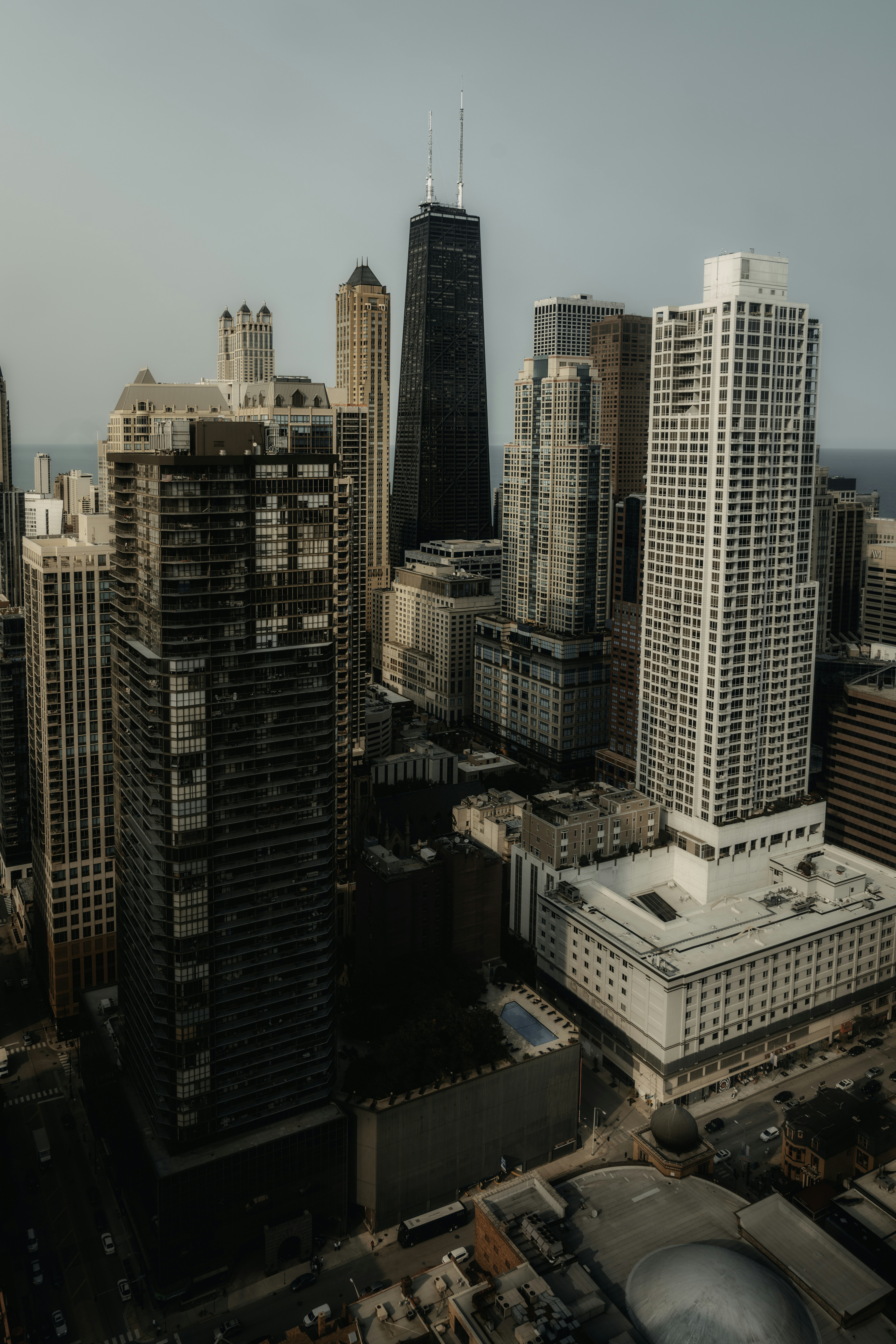 High rise buildings during daytime photo – Free Building Image on Unsplash