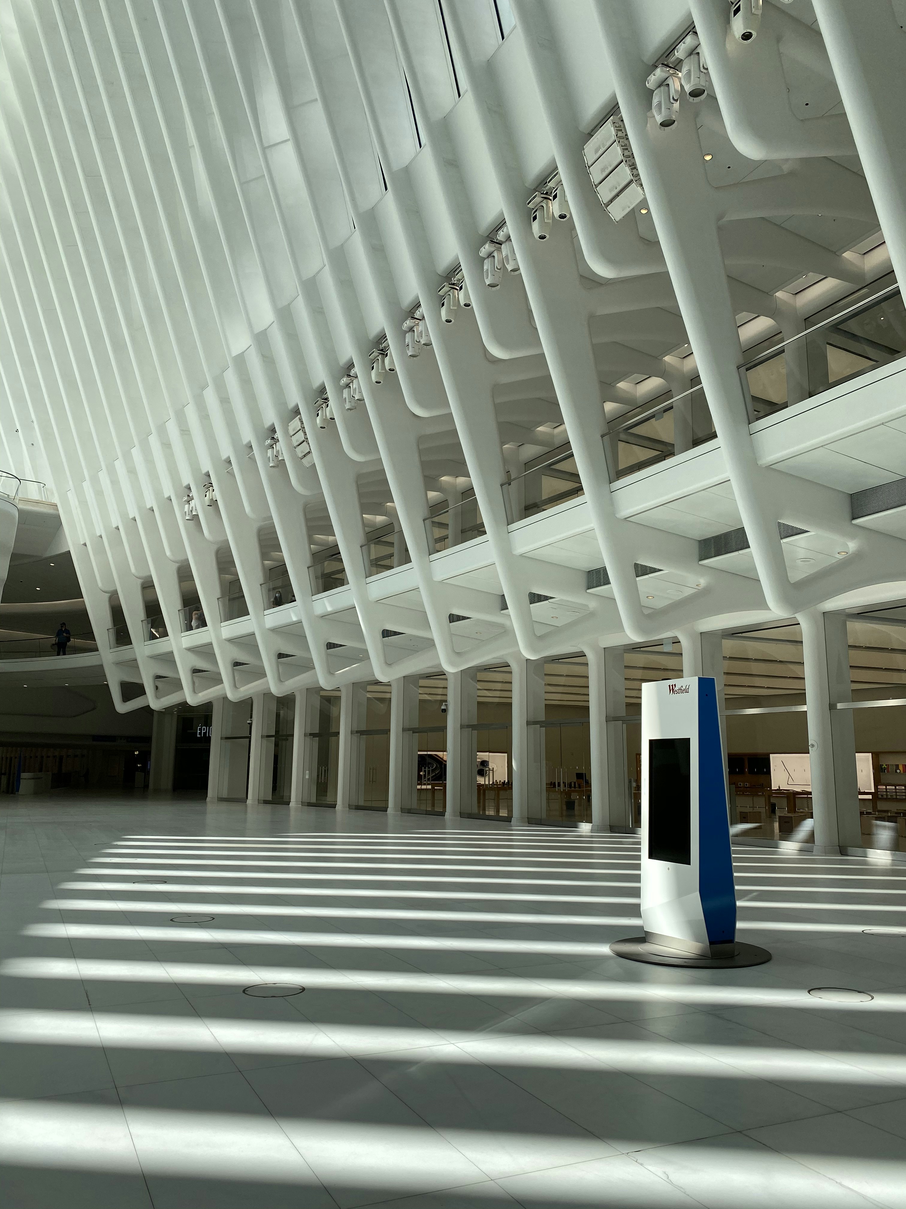 White and blue metal post photo – Free United states Image on Unsplash