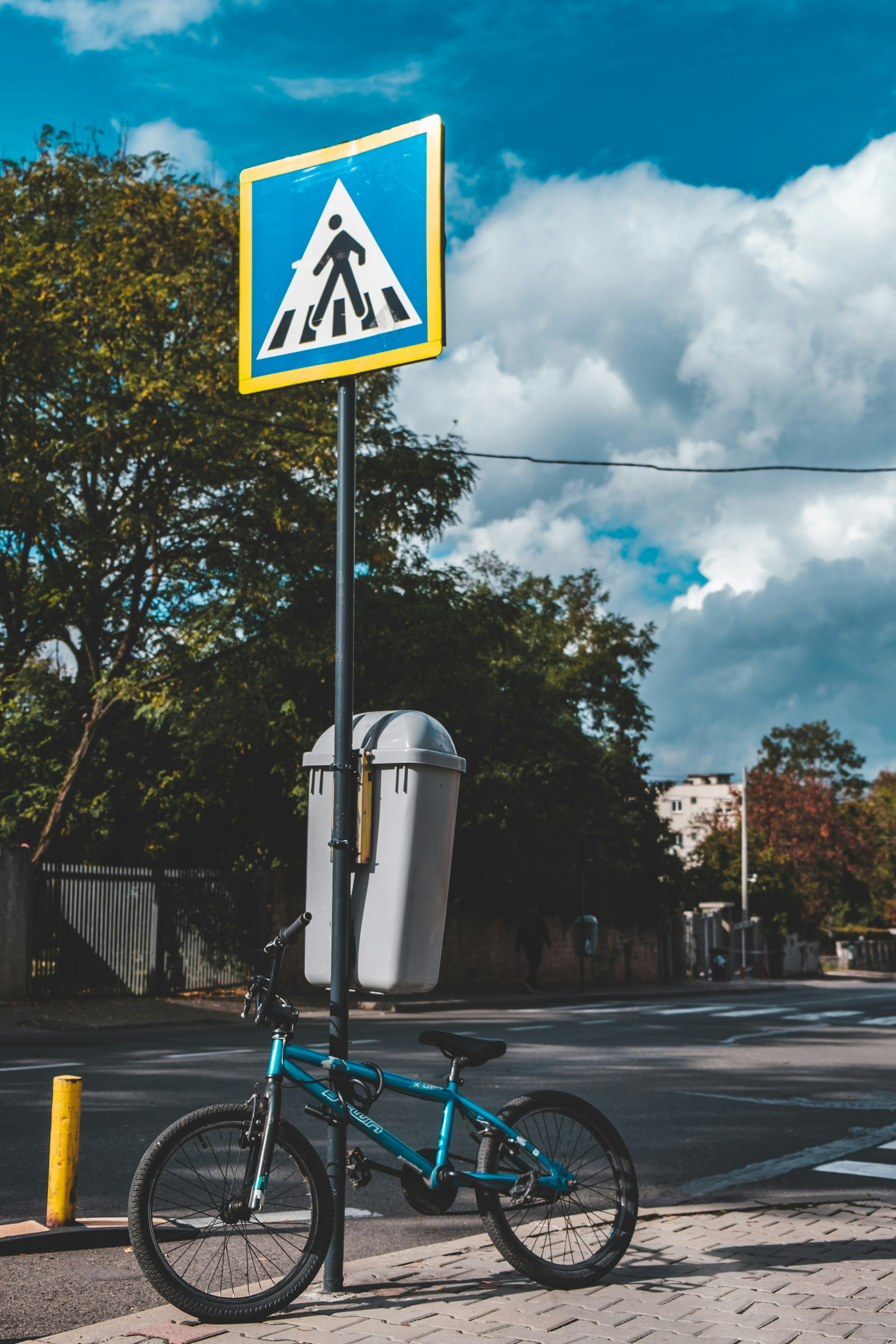 White and black pedestrian sign photo – Free Cluj-napoca Image on Unsplash