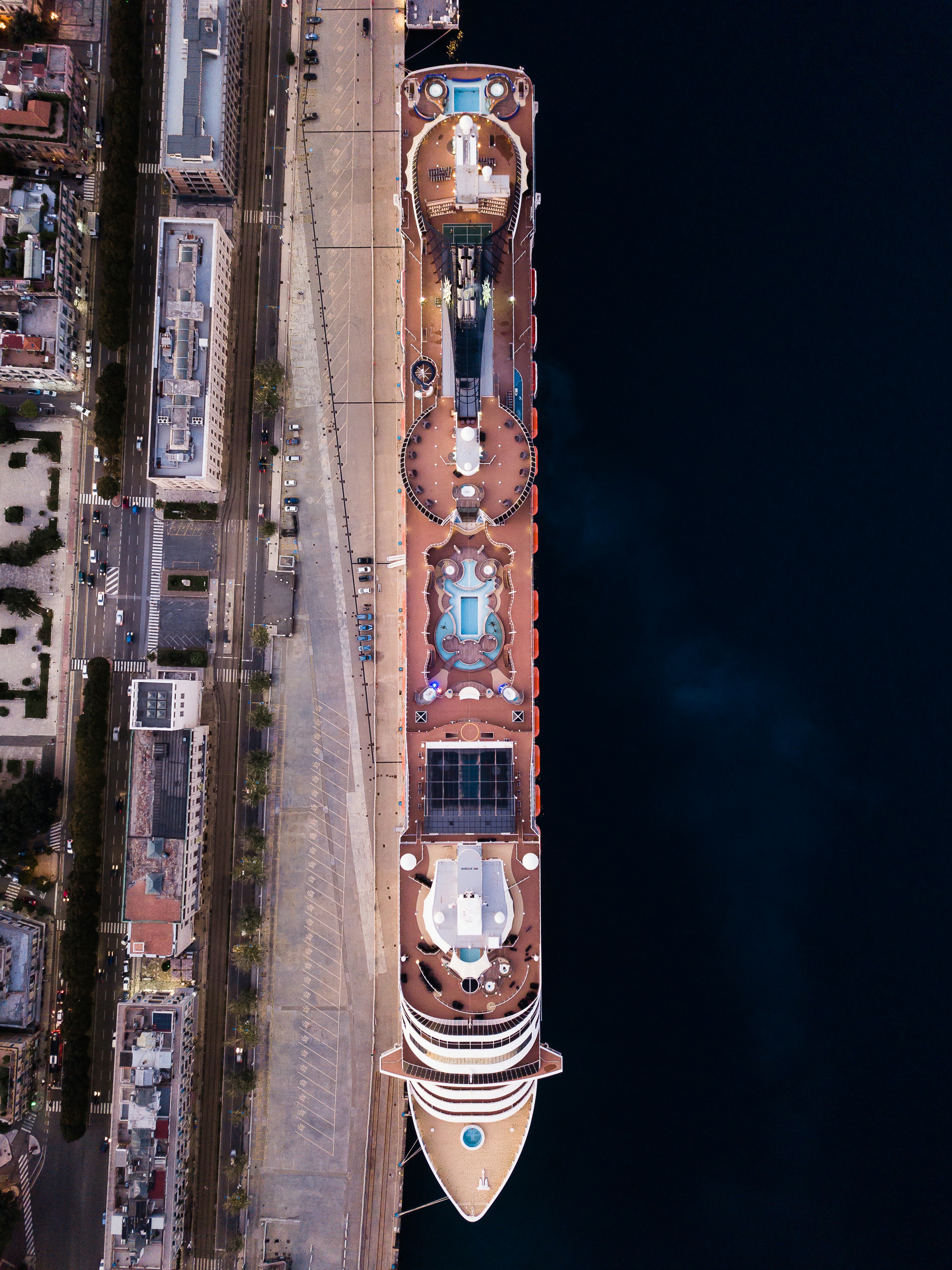 Aerial Symphony: The Floating Resort