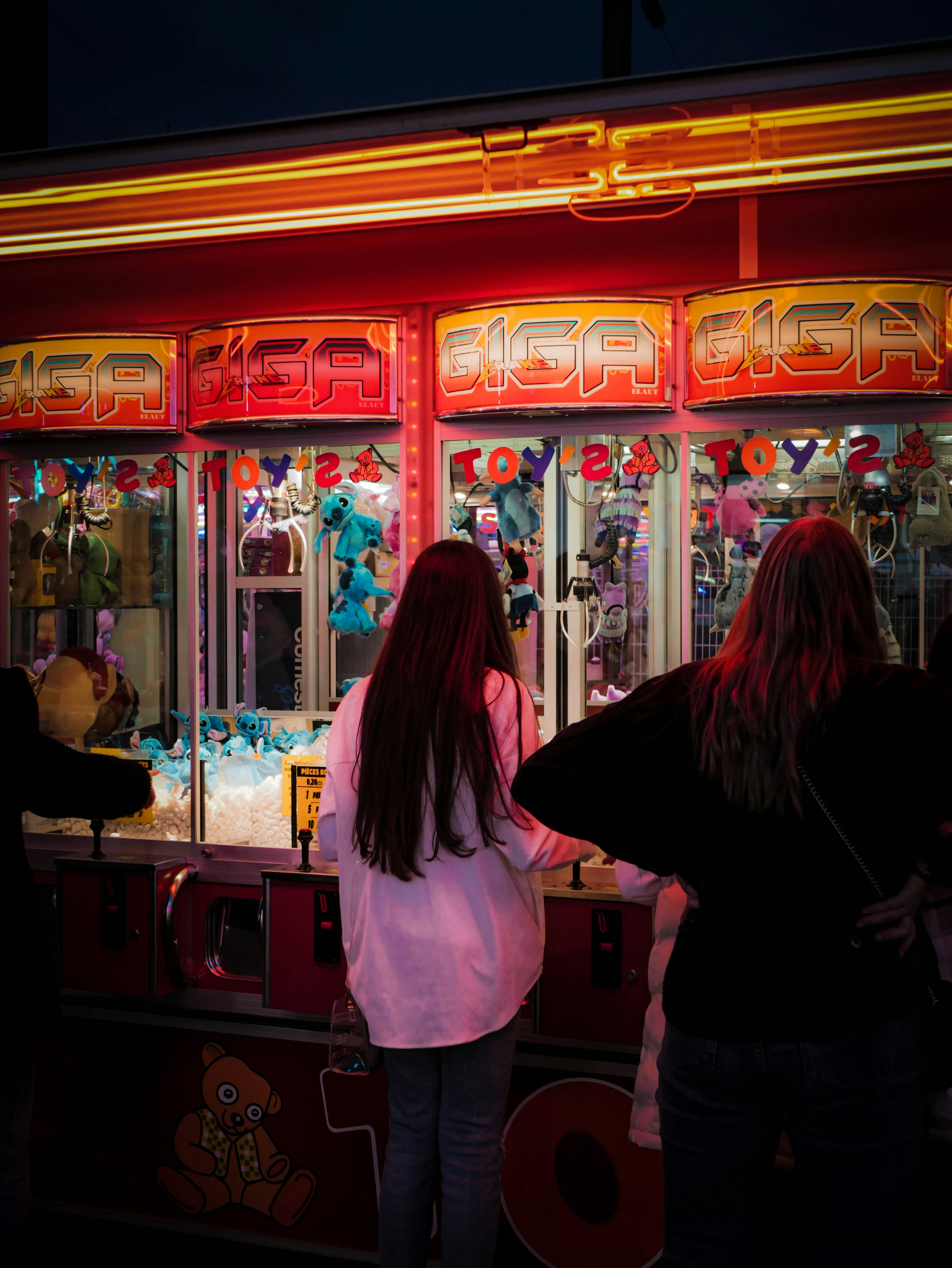 Neon Claw Chronicles: Silhouettes at a Toy Arcade