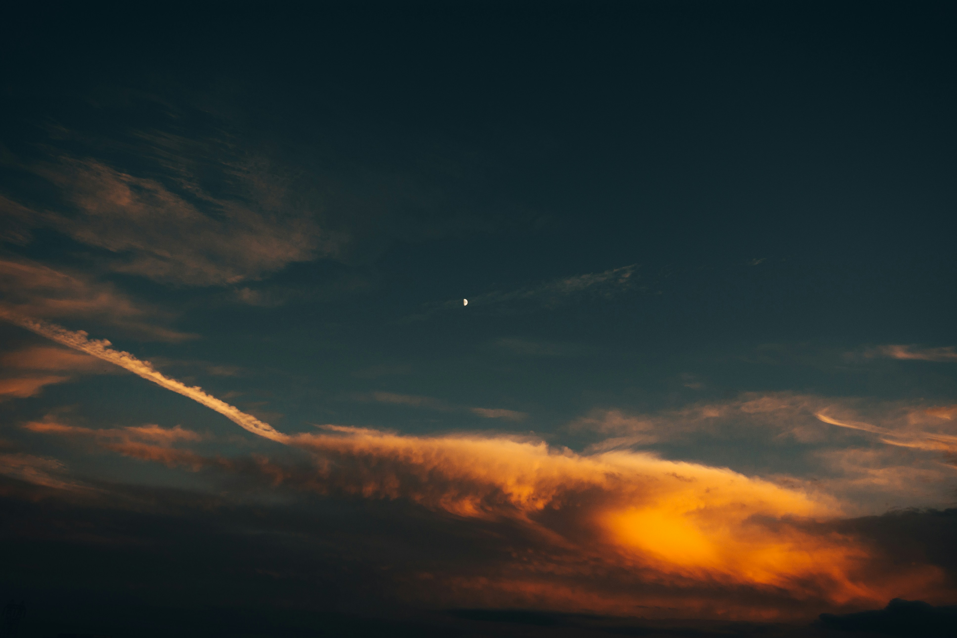 Clouds and sun in the sky photo – Free Brown Image on Unsplash