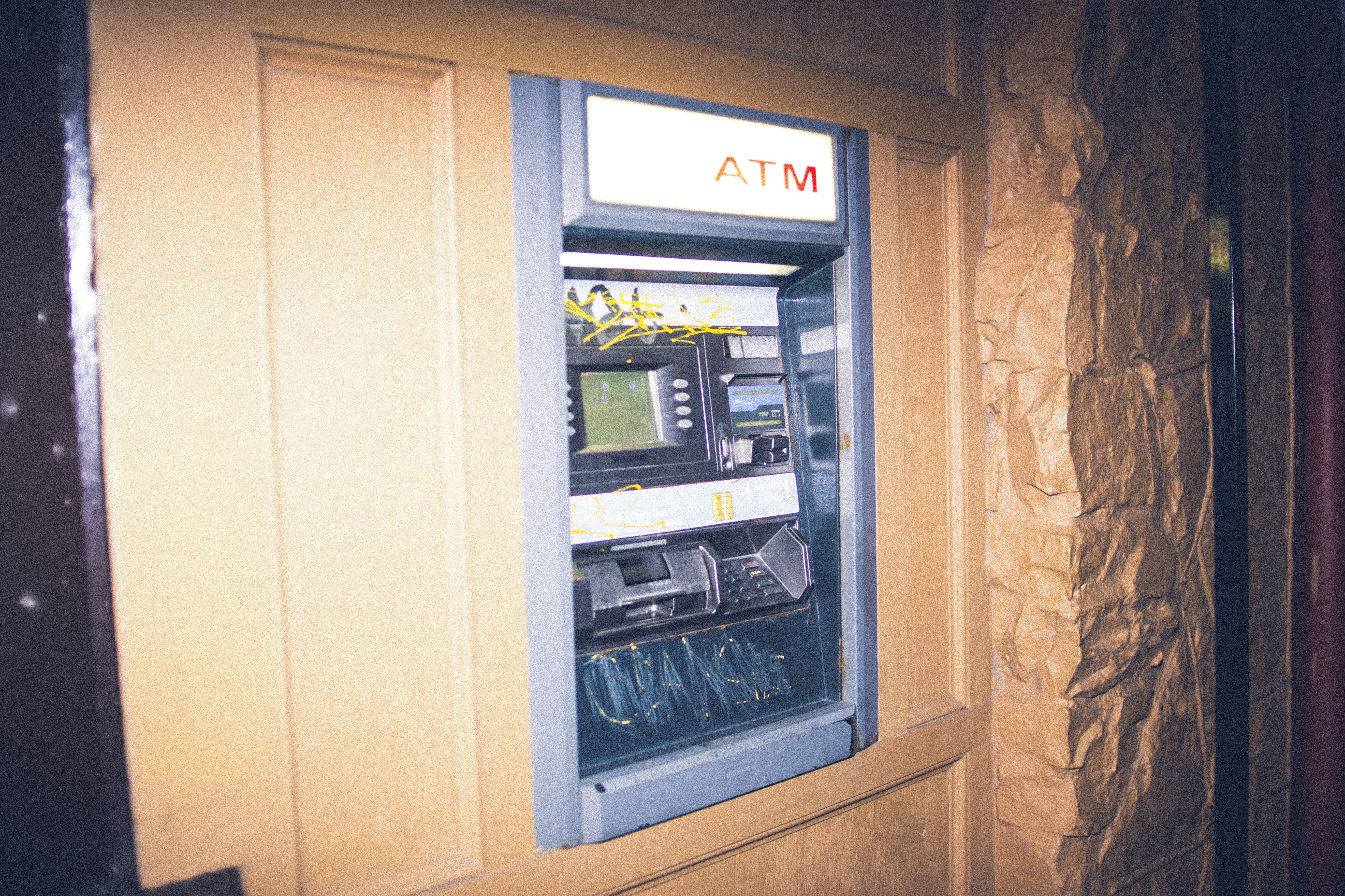 Black and gray atm machine photo – Free Grey Image on Unsplash