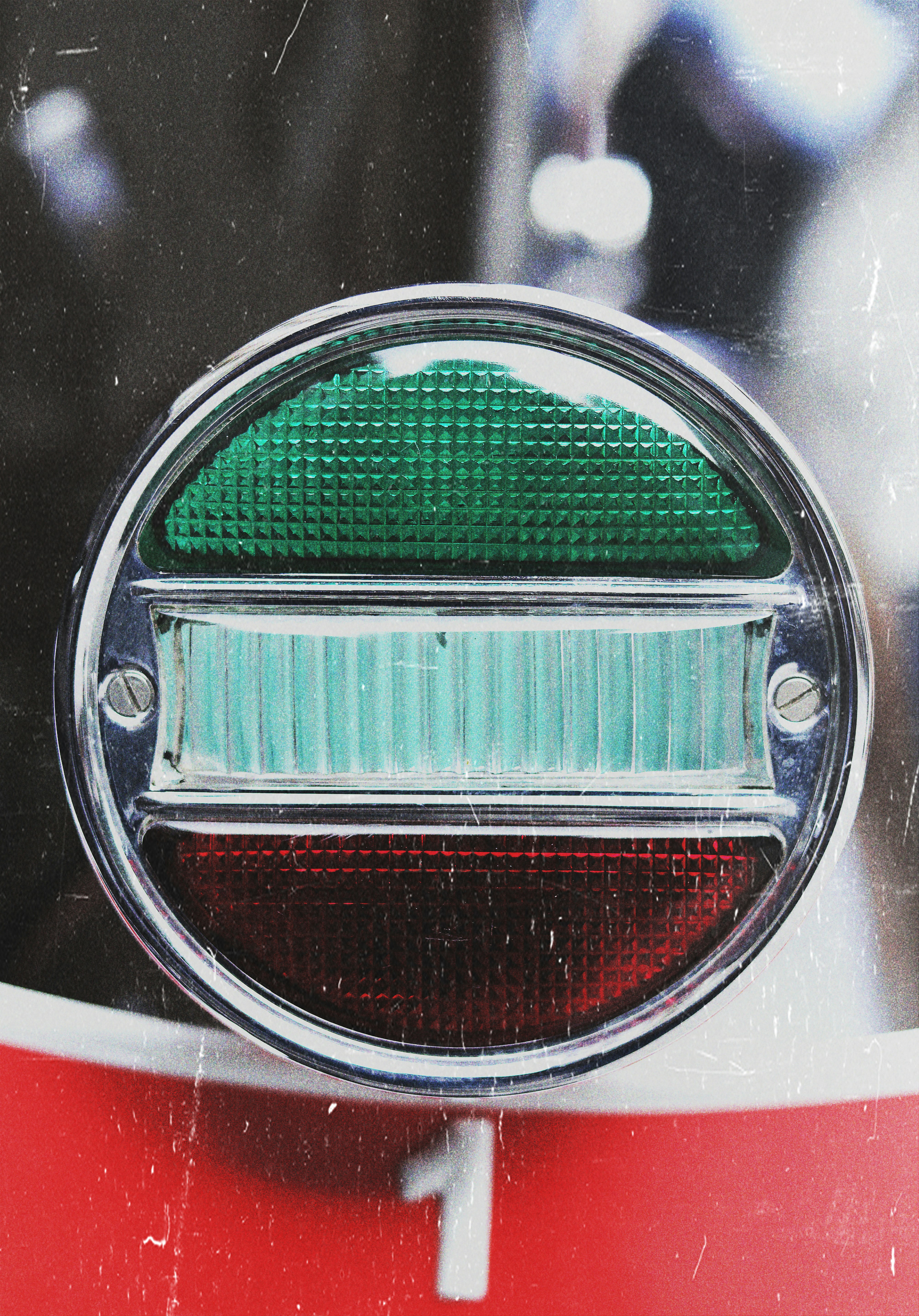 green and silver car plate