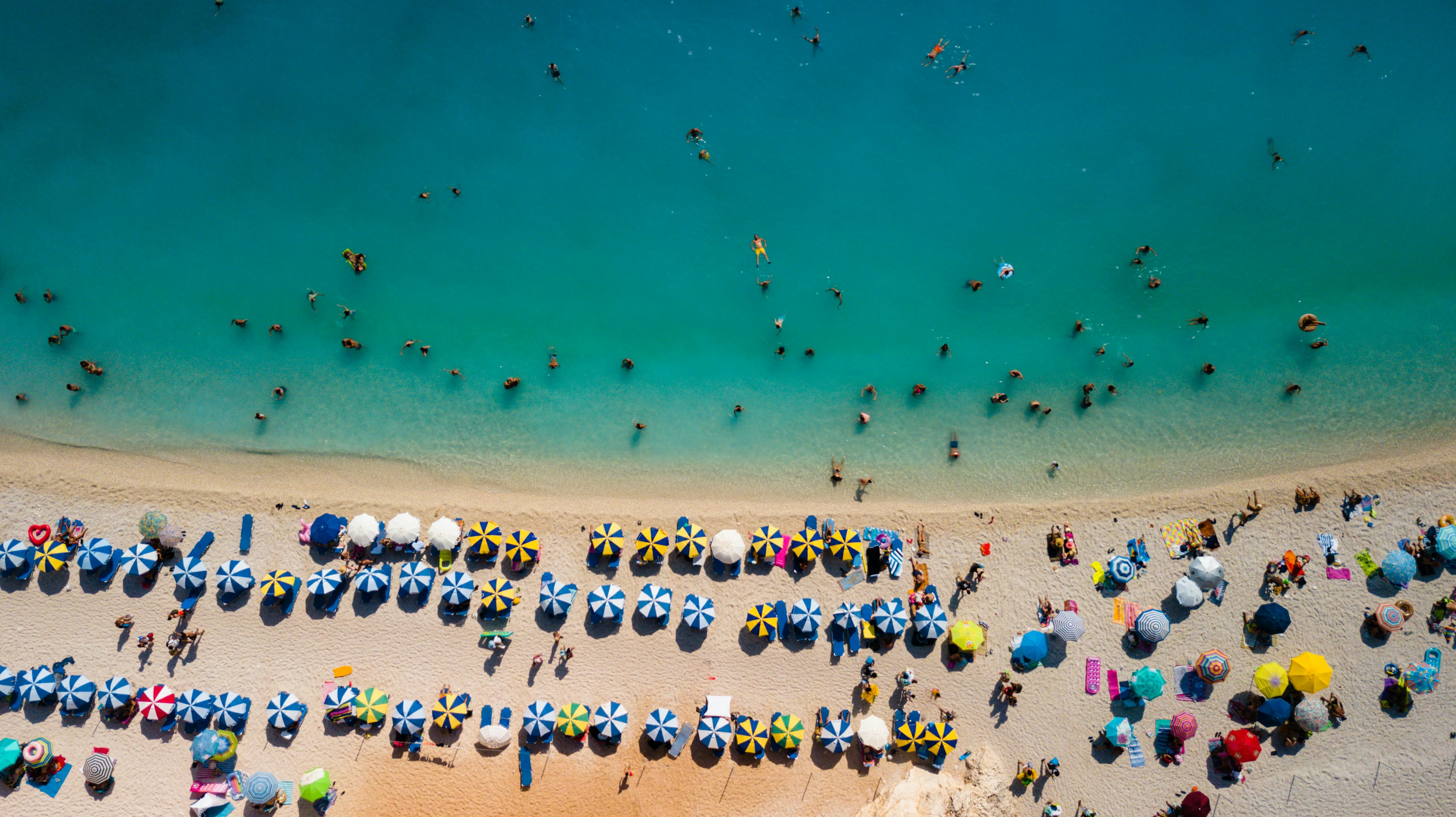 beach | 100+ best free beach, outdoor, wave, and sea photos on Unsplash