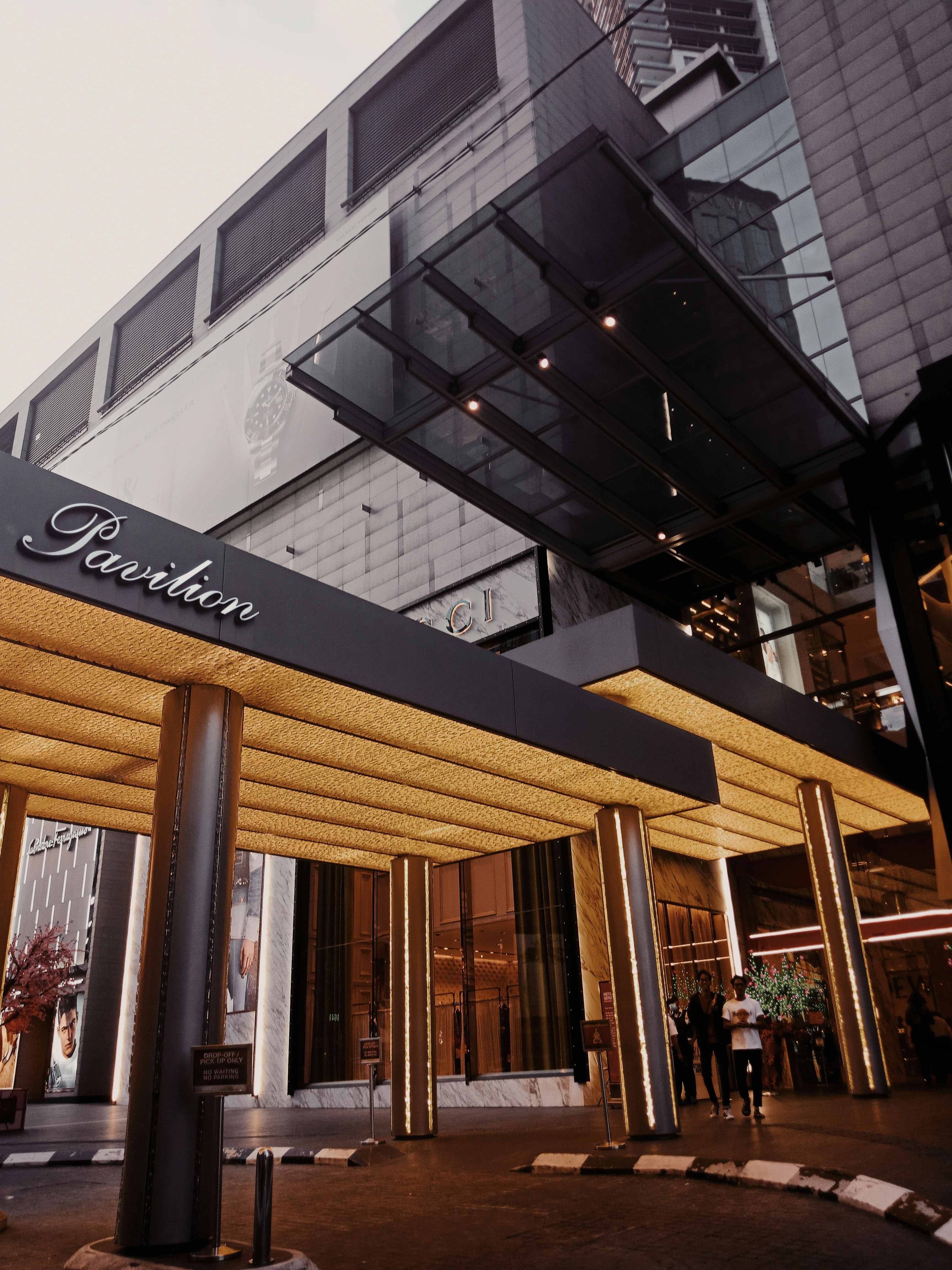 pavilion Bukit Bintang street | brown wooden framed glass window building