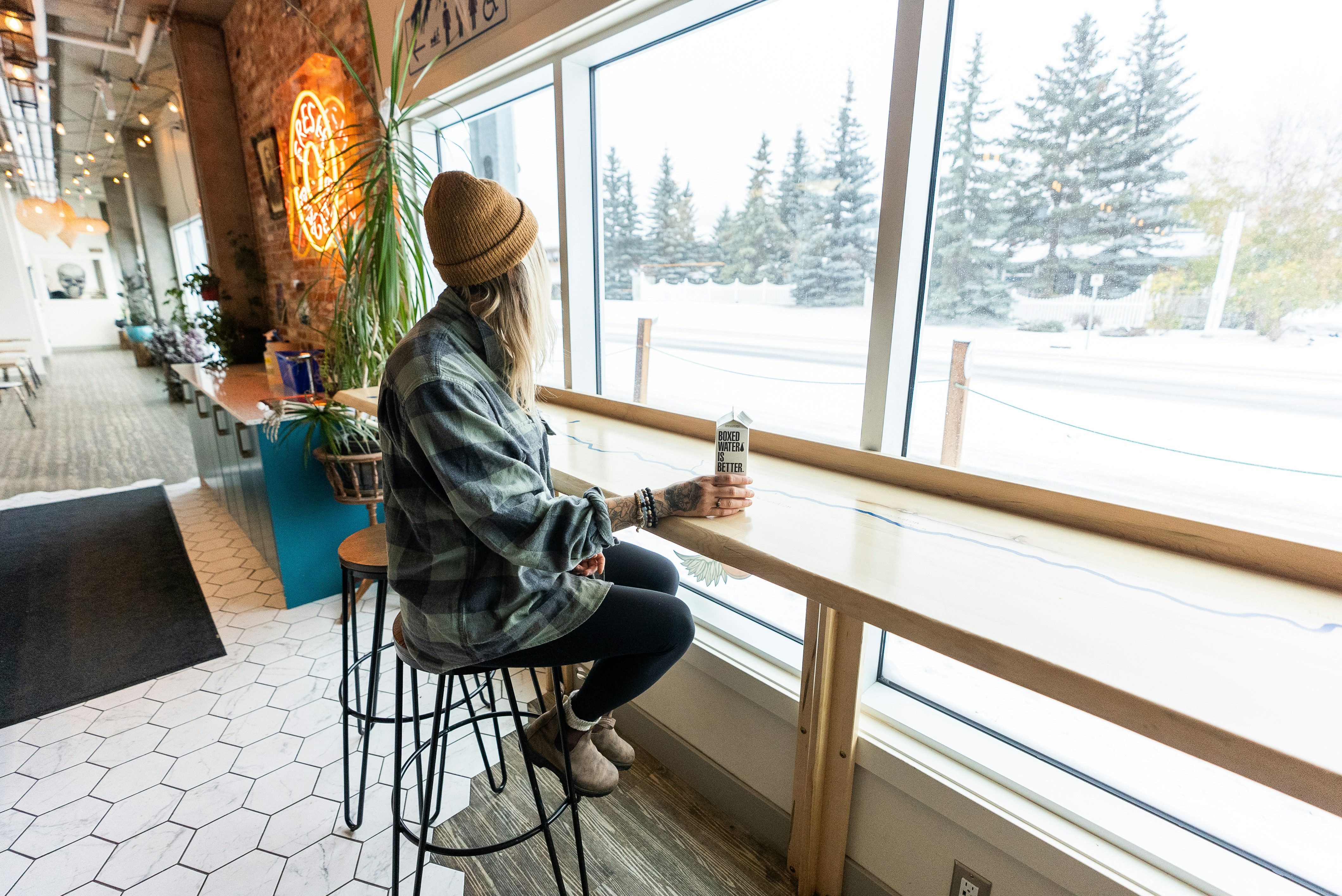 Snowlit Window, Quiet Counter: A Winter Café Portrait