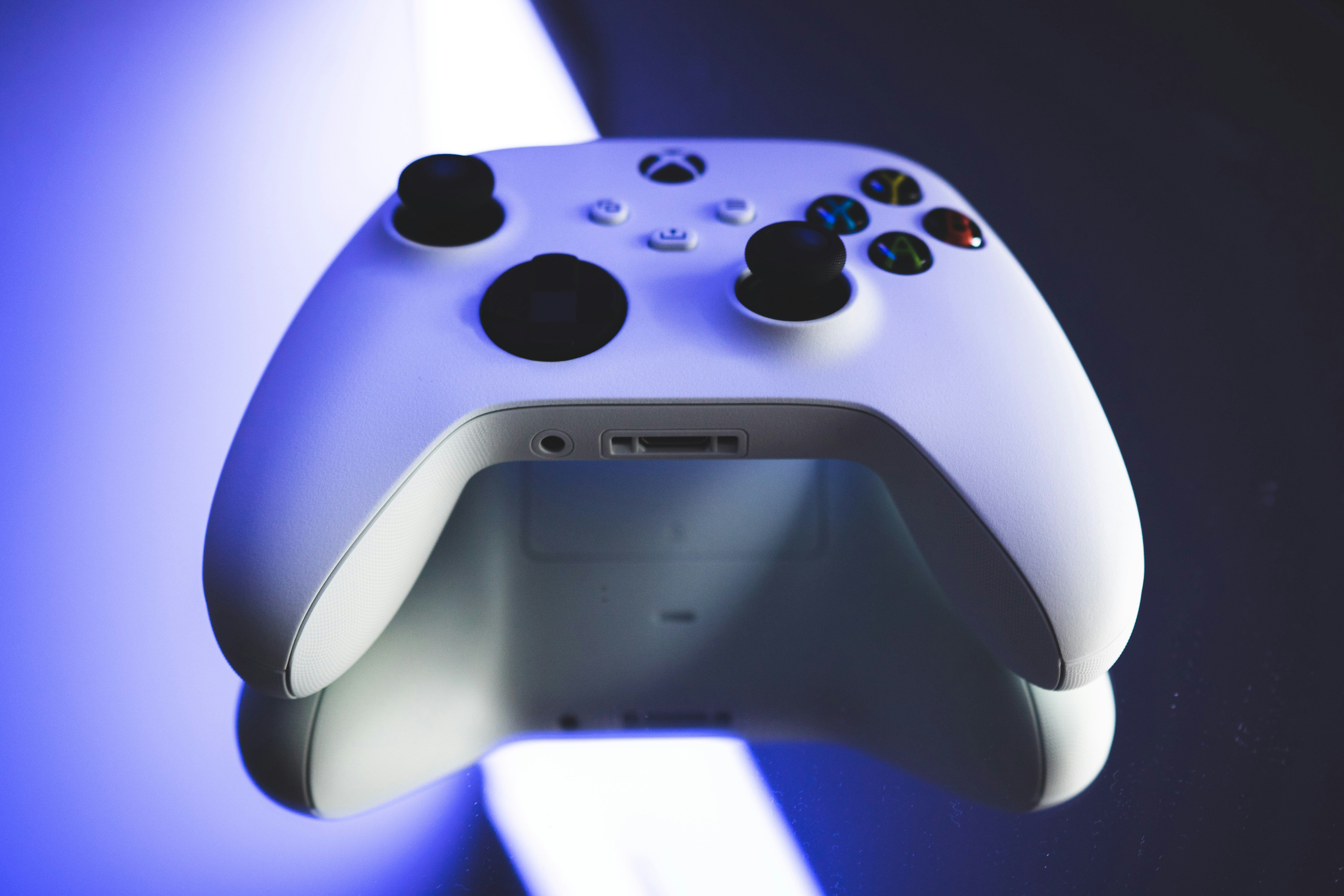 White xbox one game controller photo – Free Controller Image on Unsplash