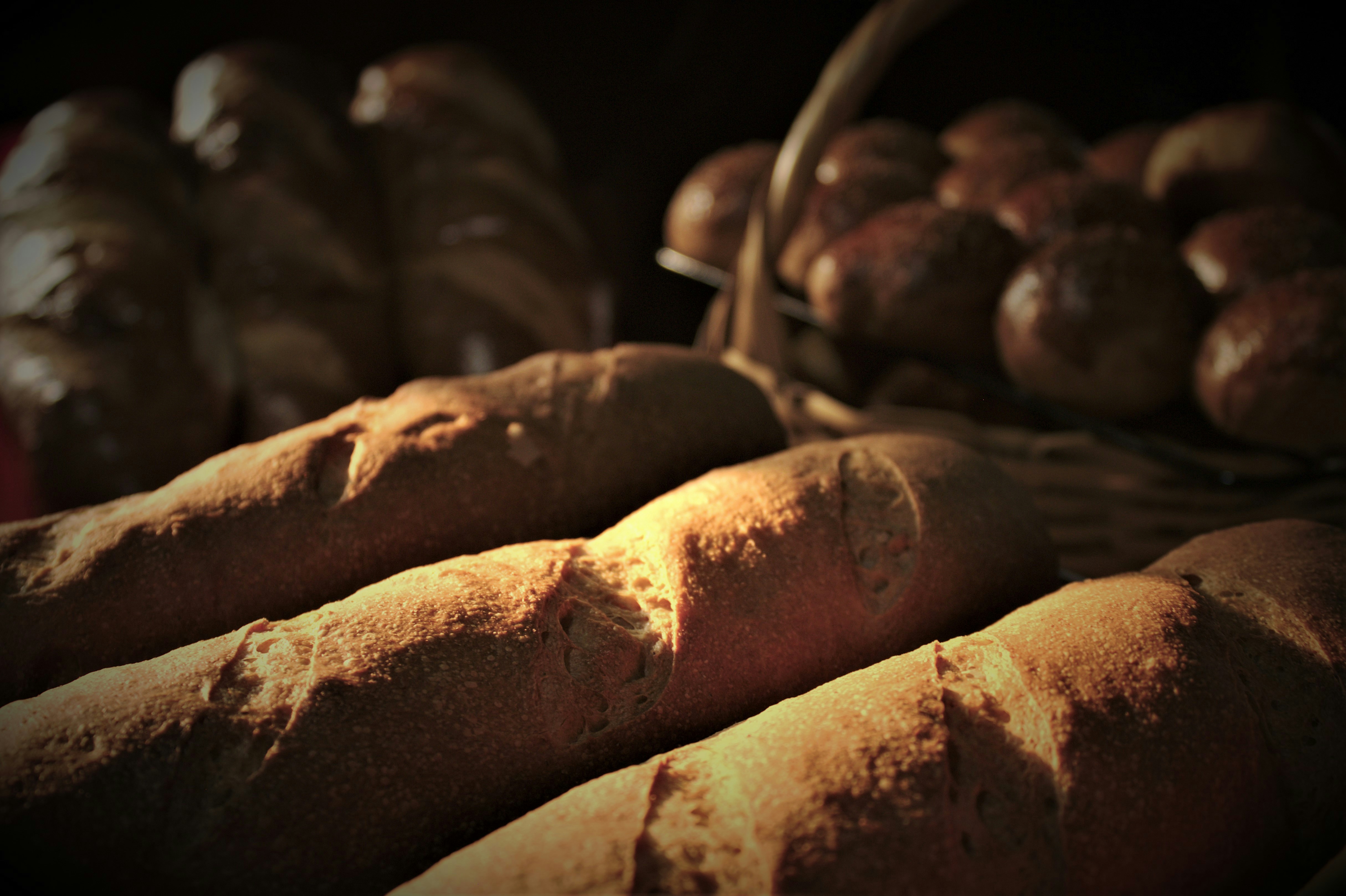 Amber Glow on Rustic Baguettes: A Quiet Bakery Moment