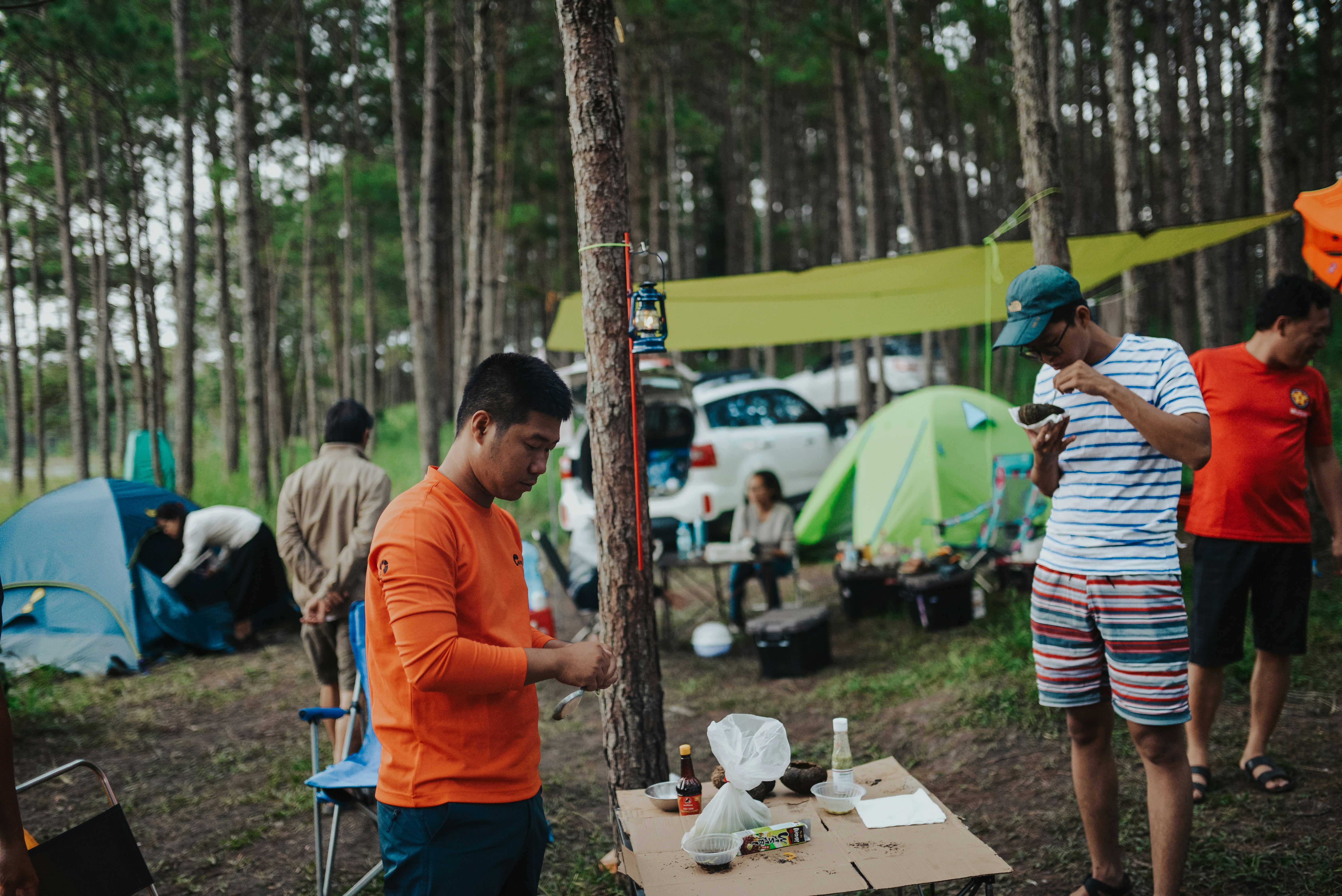 Man Camping Pictures | Download Free Images on Unsplash