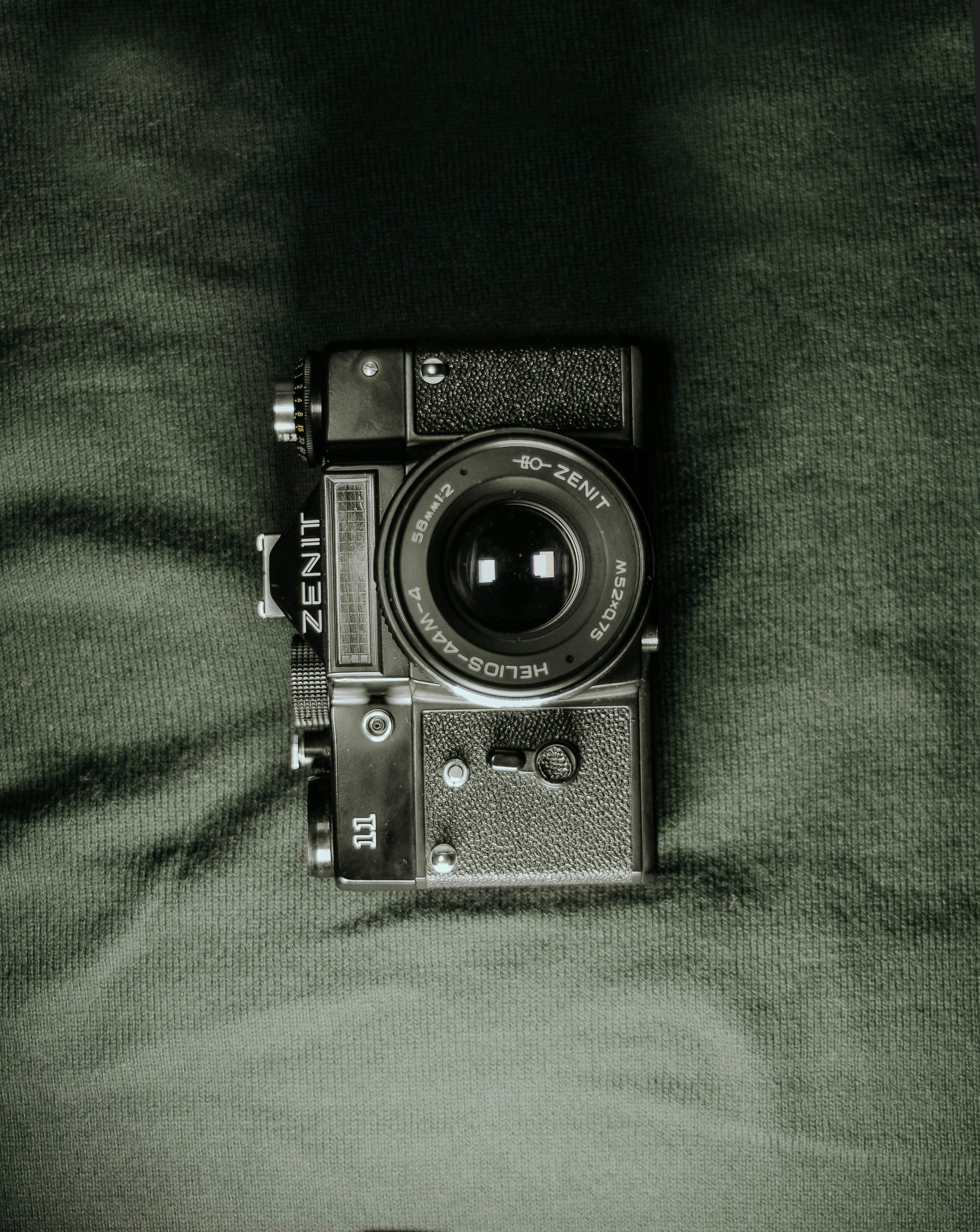 Zenith of Vintage Photography: A Classic Camera's Legacy