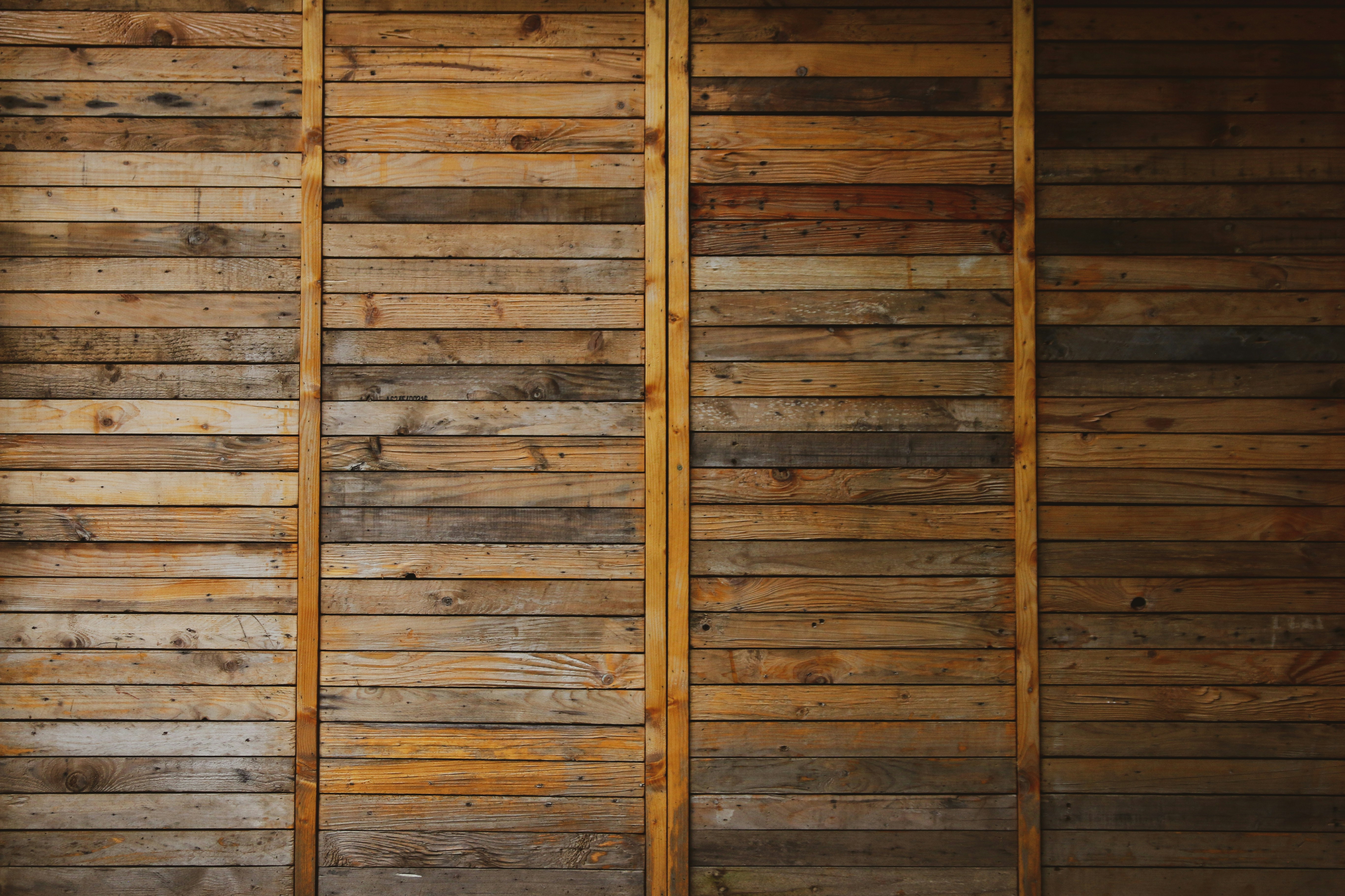 Wooden Wall Pictures | Download Free Images on Unsplash