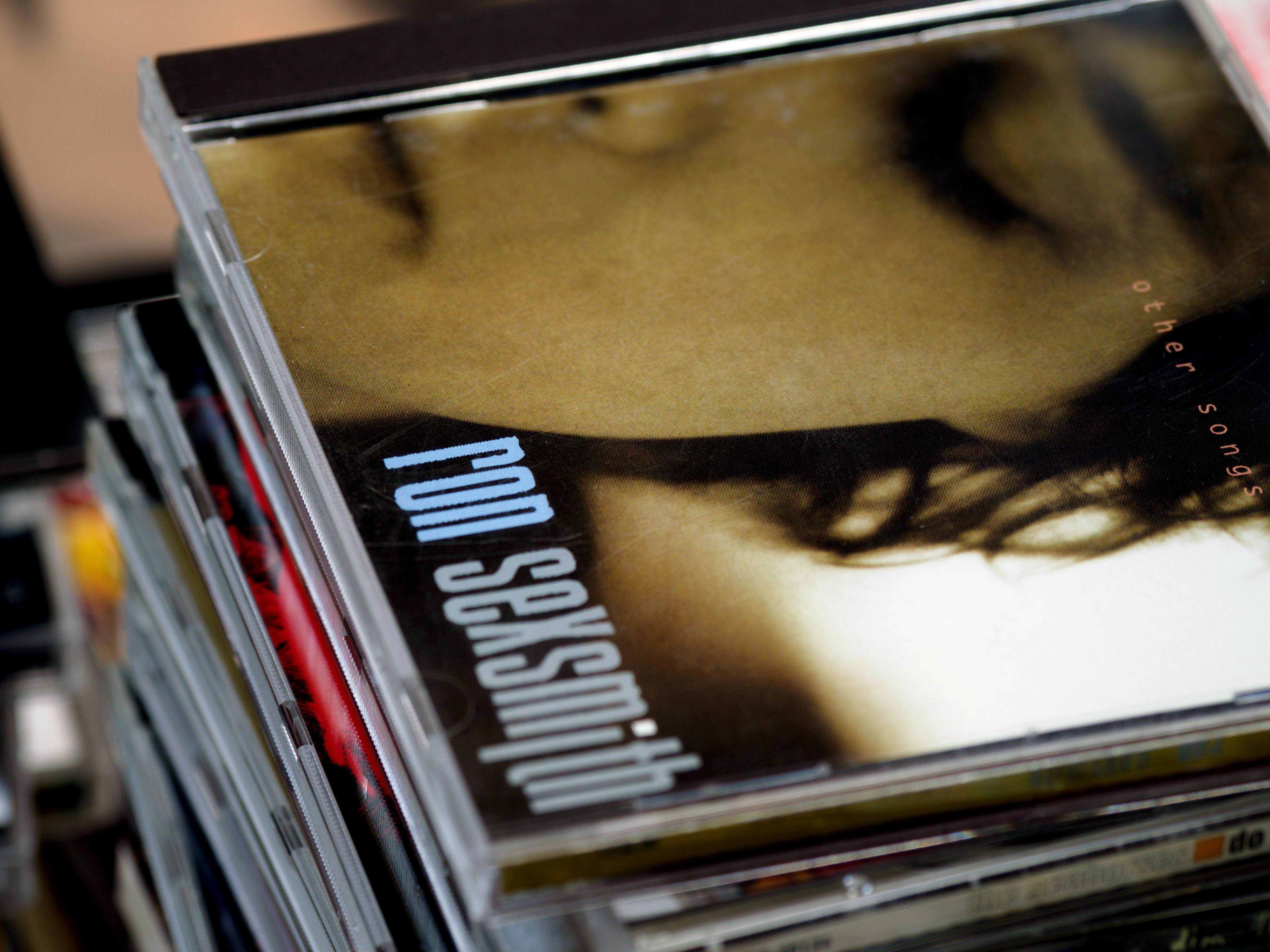 Cd Case Pictures | Download Free Images on Unsplash