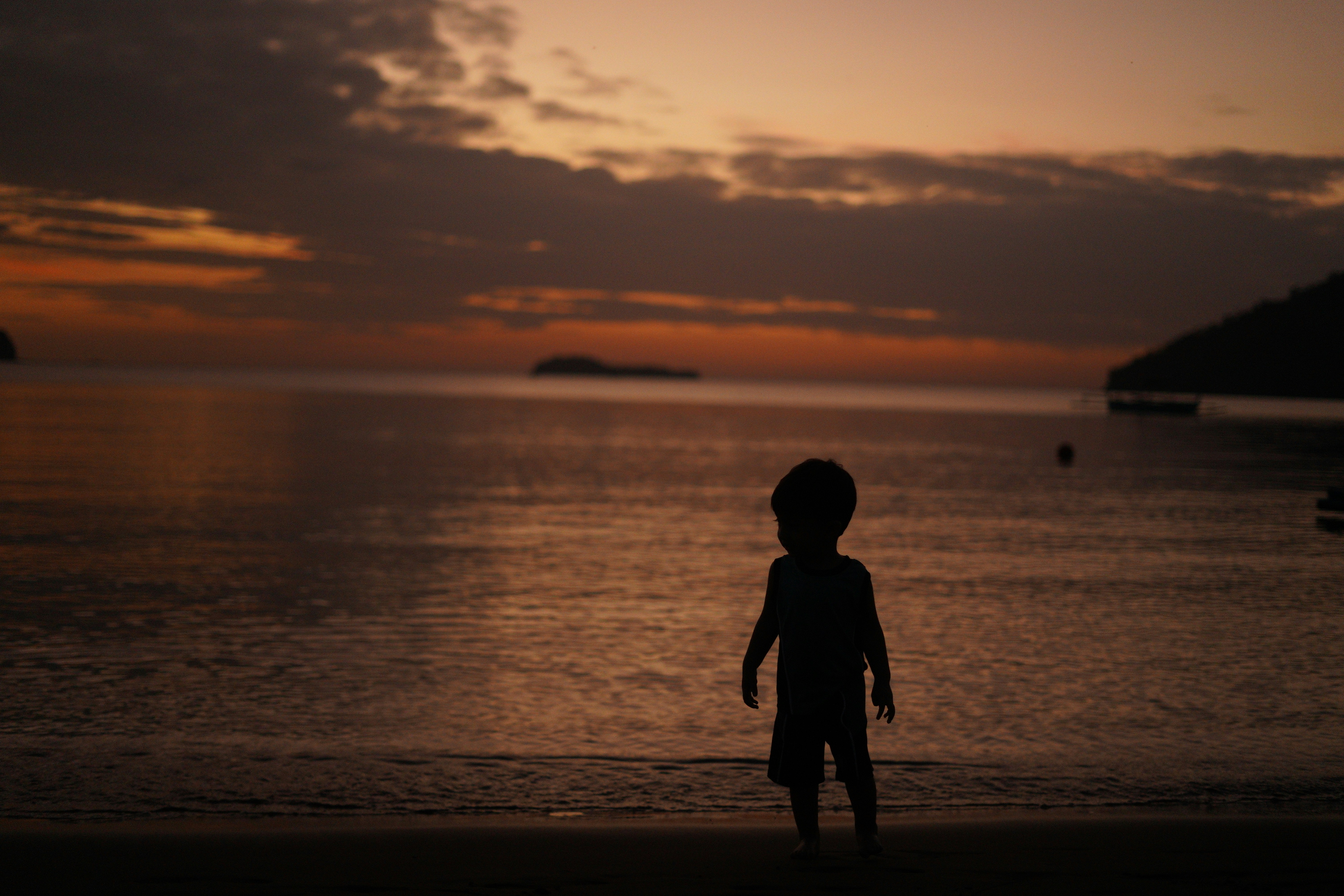 Boy Sunset Pictures | Download Free Images on Unsplash