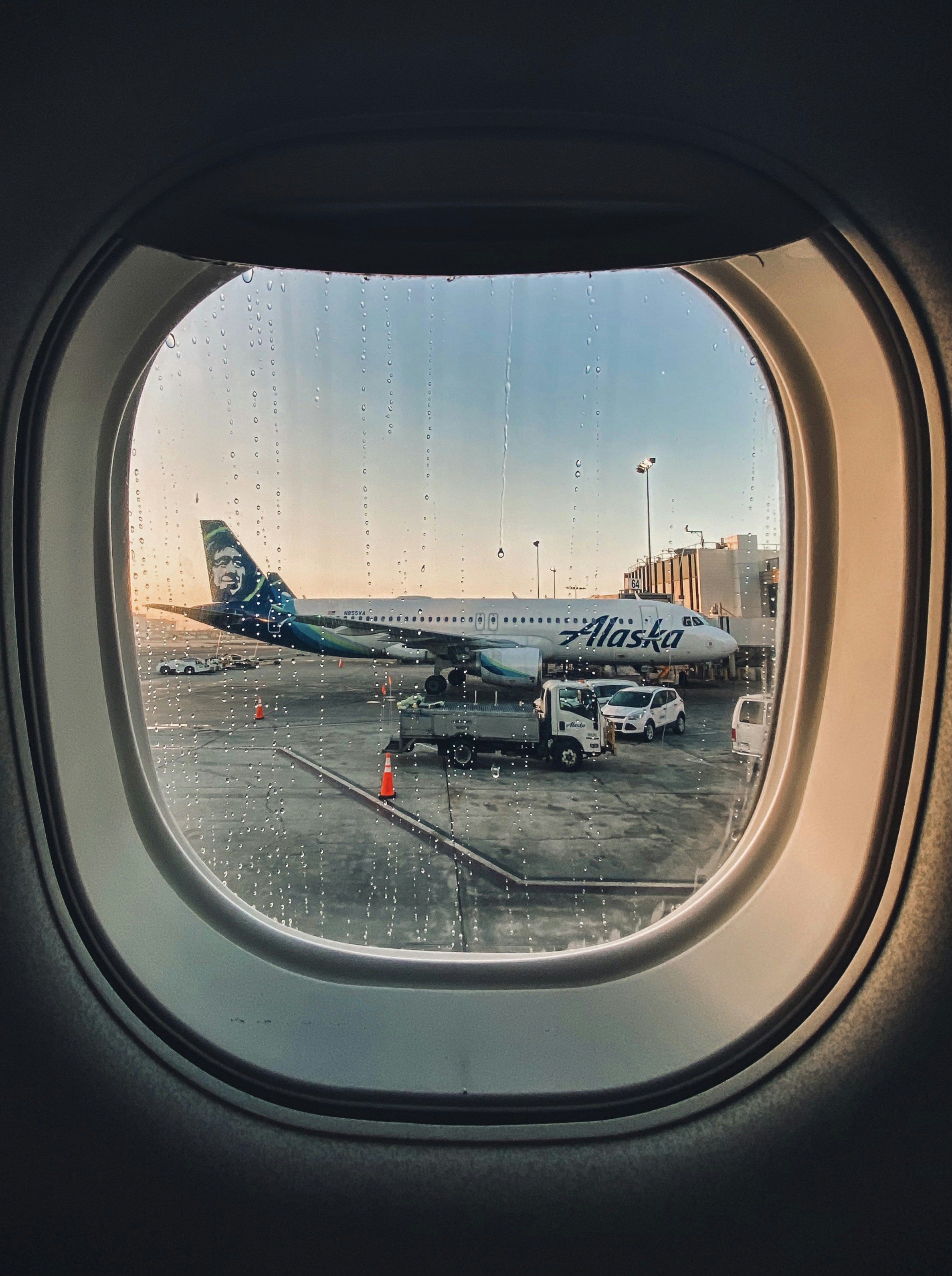 Aircraft Window Pictures | Download Free Images on Unsplash