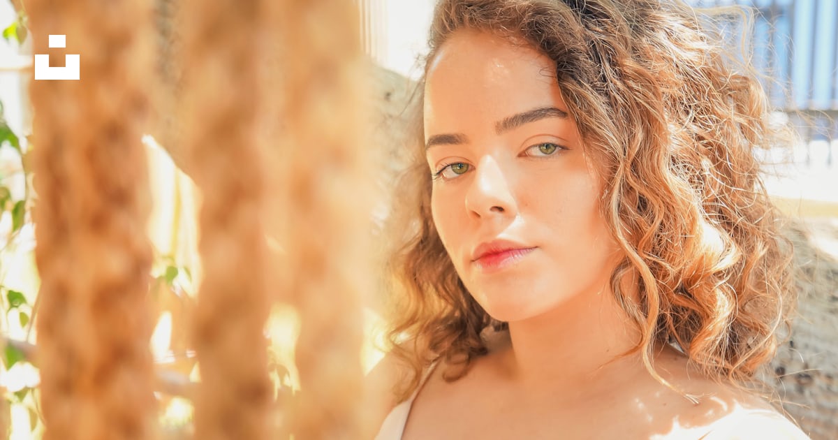 Woman In White Tank Top Photo Free Brasil Image On Unsplash