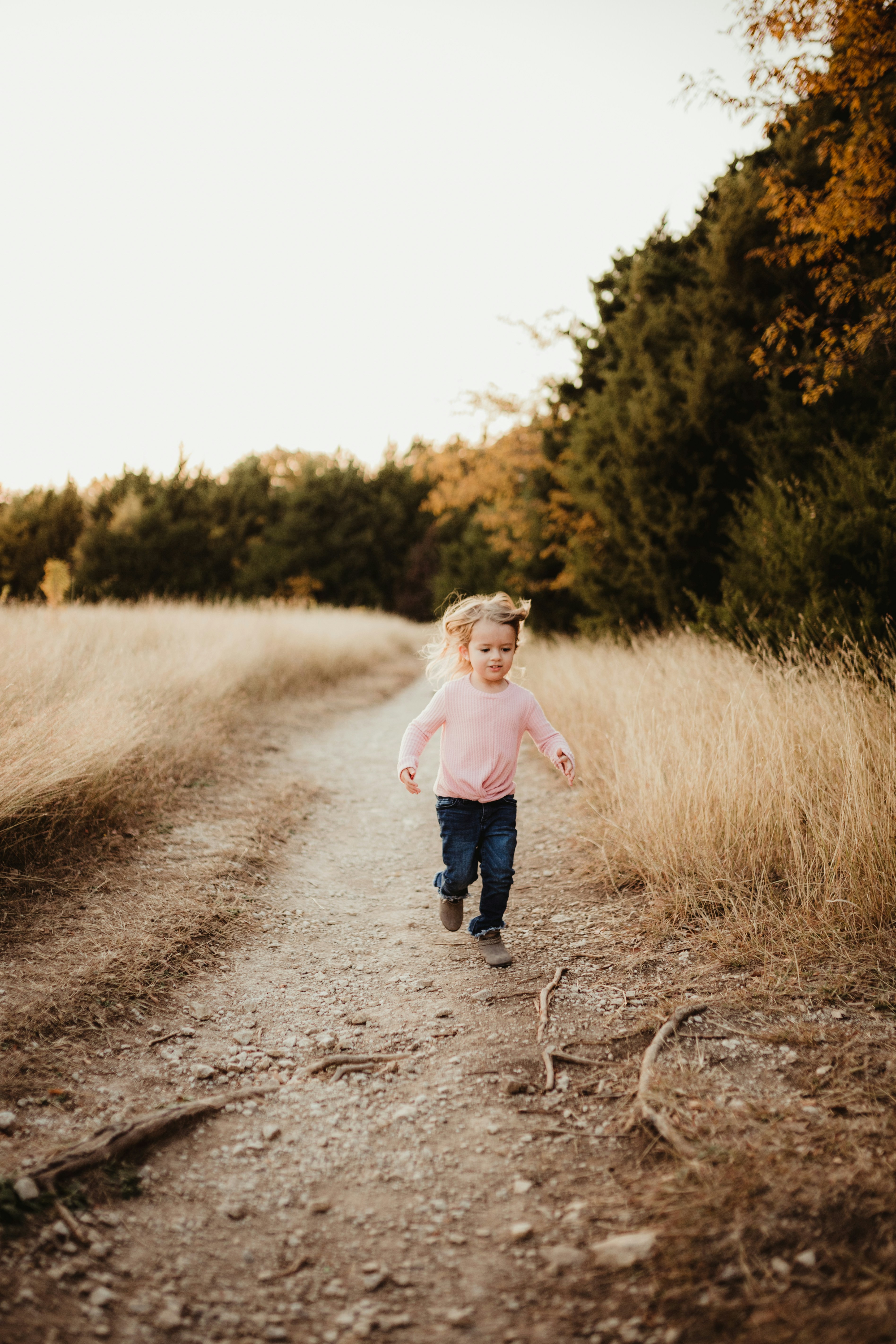 30k+ Girl Running Pictures | Download Free Images on Unsplash