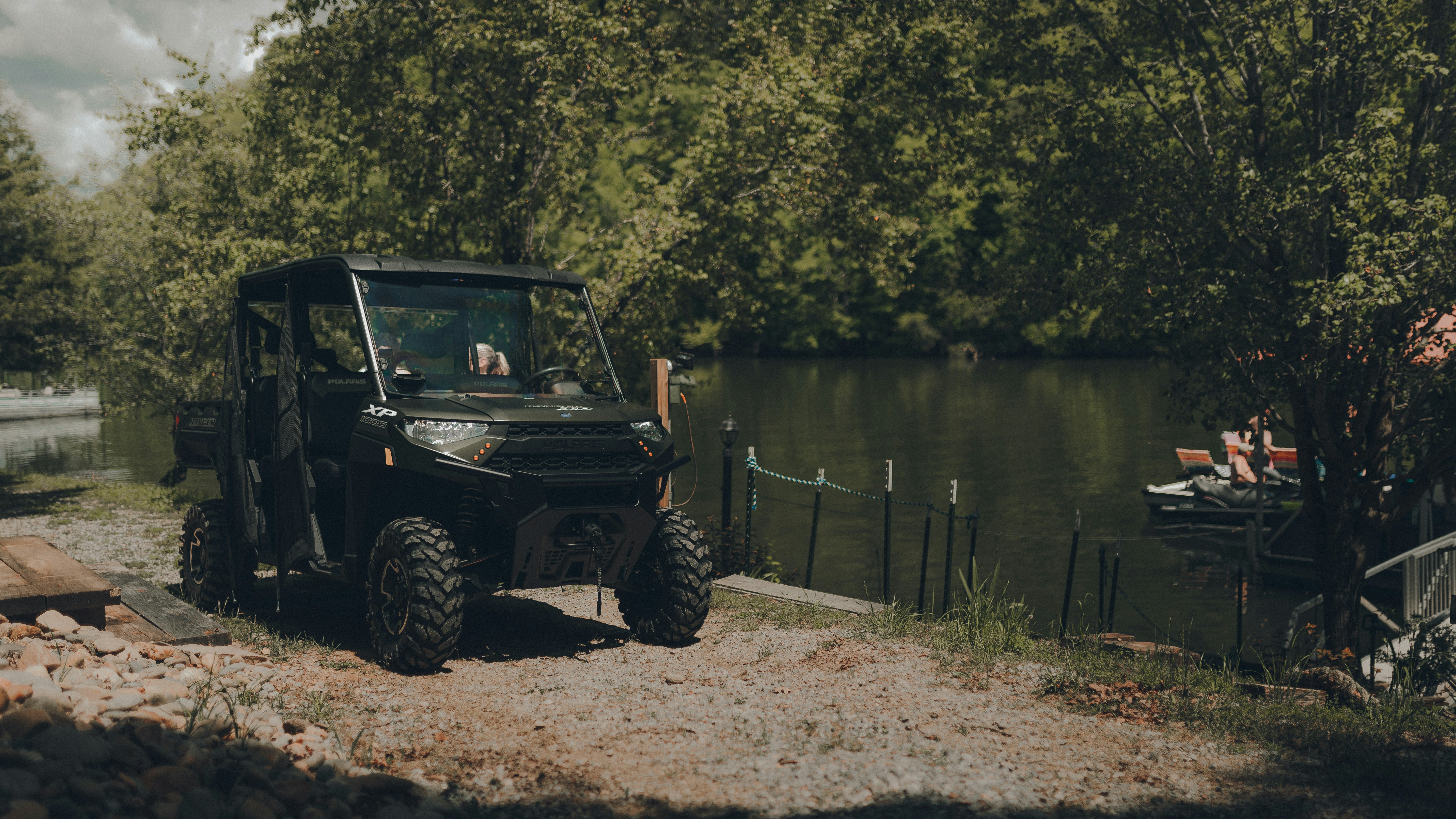 Rugged UTV Anchors a Quiet Lakeside Moment